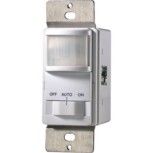 Cooper Wiring Devices White Light Switch with Wall Plate in the Light ...