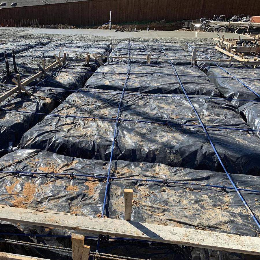10-ft x 100-ft Black 6-mil Plastic Sheeting in the Plastic Sheeting ...