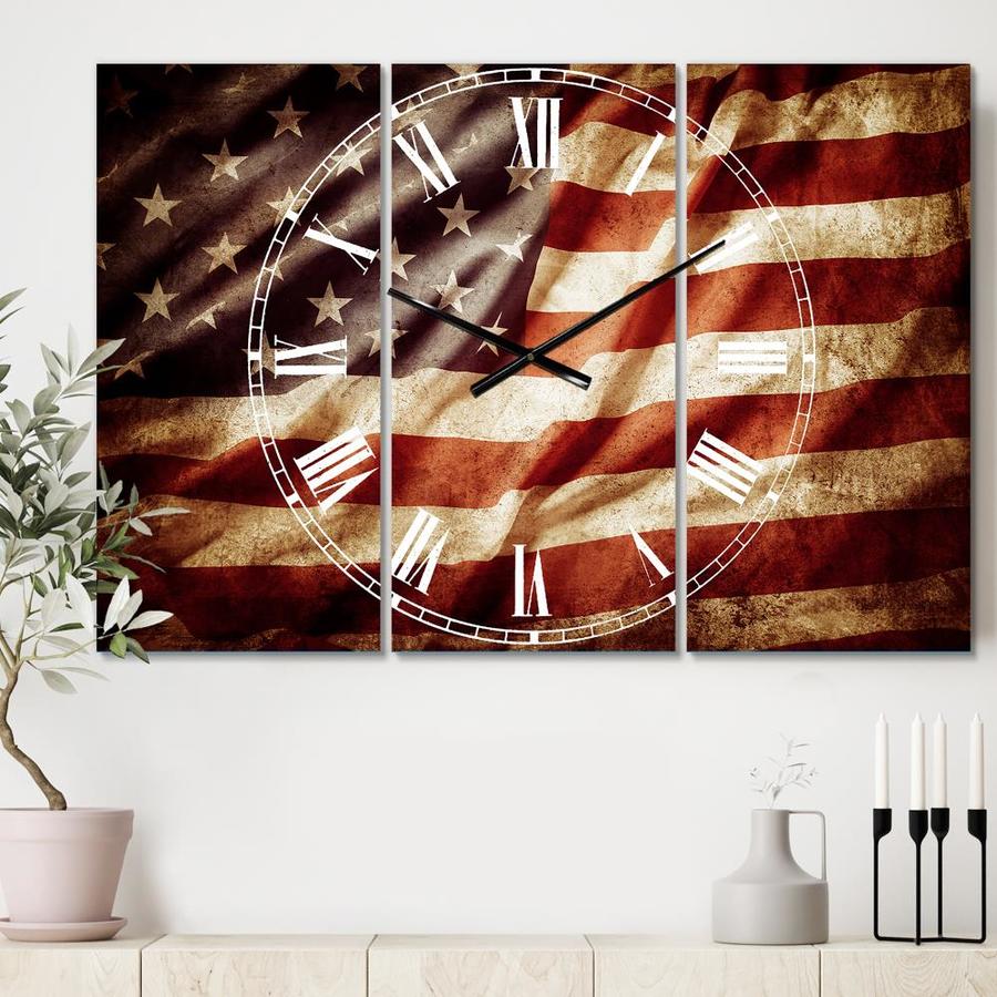 Designart Designart 'American Flag' Traditional wall clock in the ...