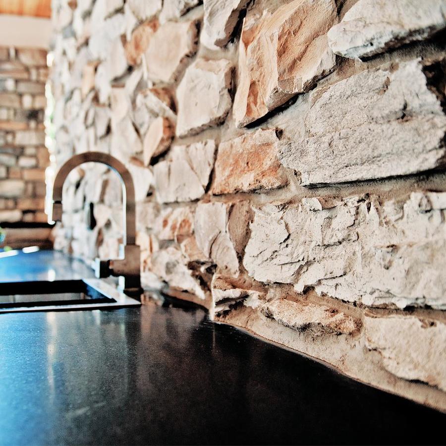 Coronado Stone Products Ledgestone 13-sq ft Cape Cod Grey Manufactured ...