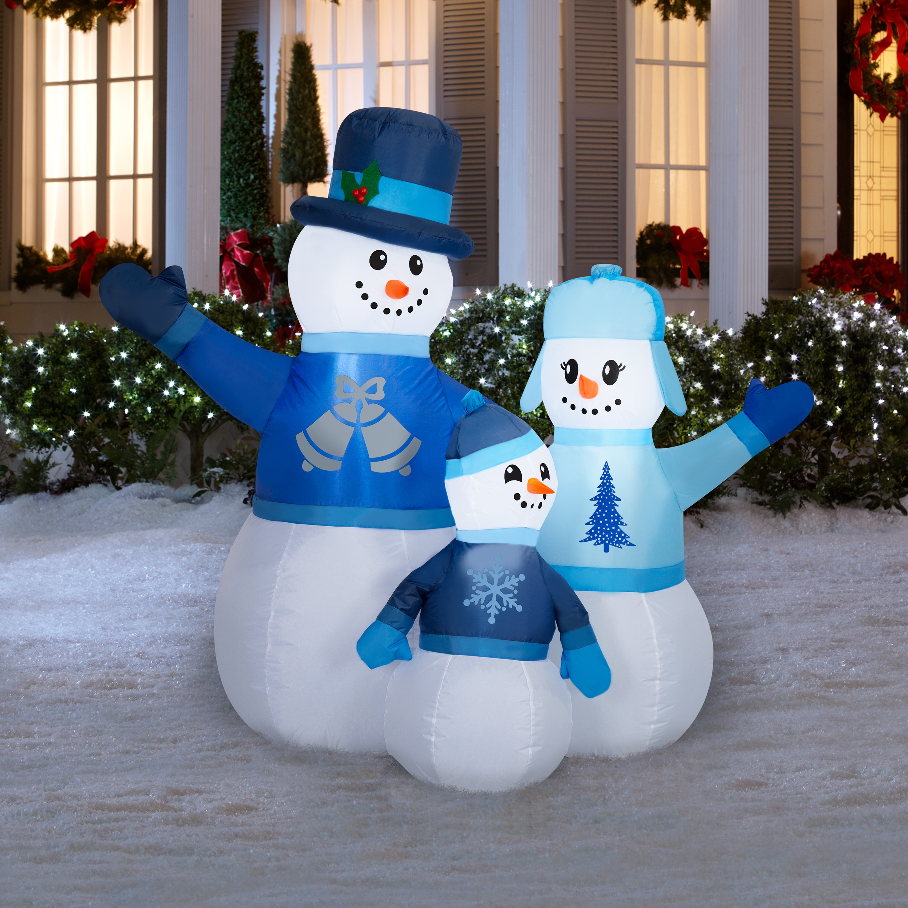 Holiday Living 5.1-ft Lighted Snowman Christmas Inflatable in the ...