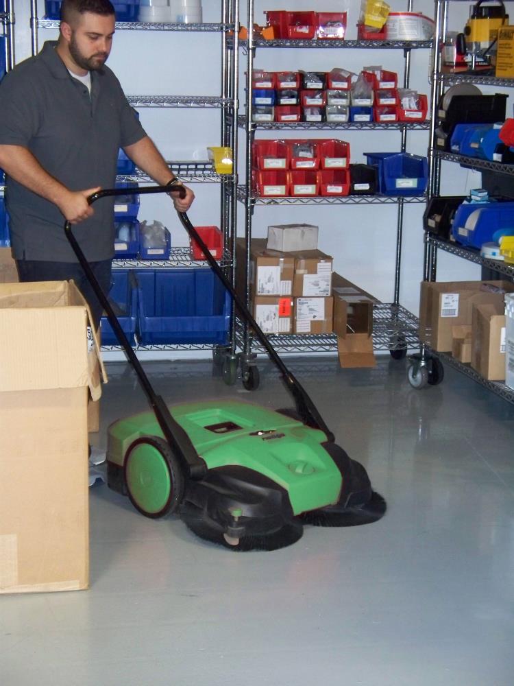 Bissell Commercial BigGreen Commercial Rechargeable Battery Carpet and ...