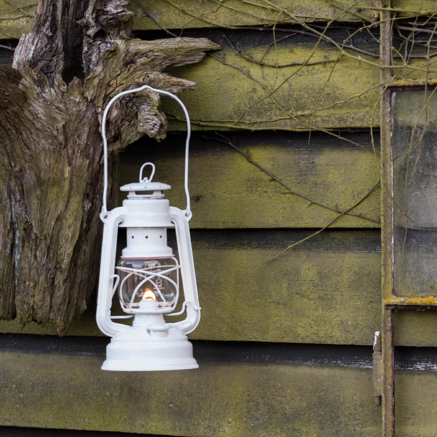 Lehman's Feuerhand Outdoor Kerosene Fuel Lantern - German Made Weather ...
