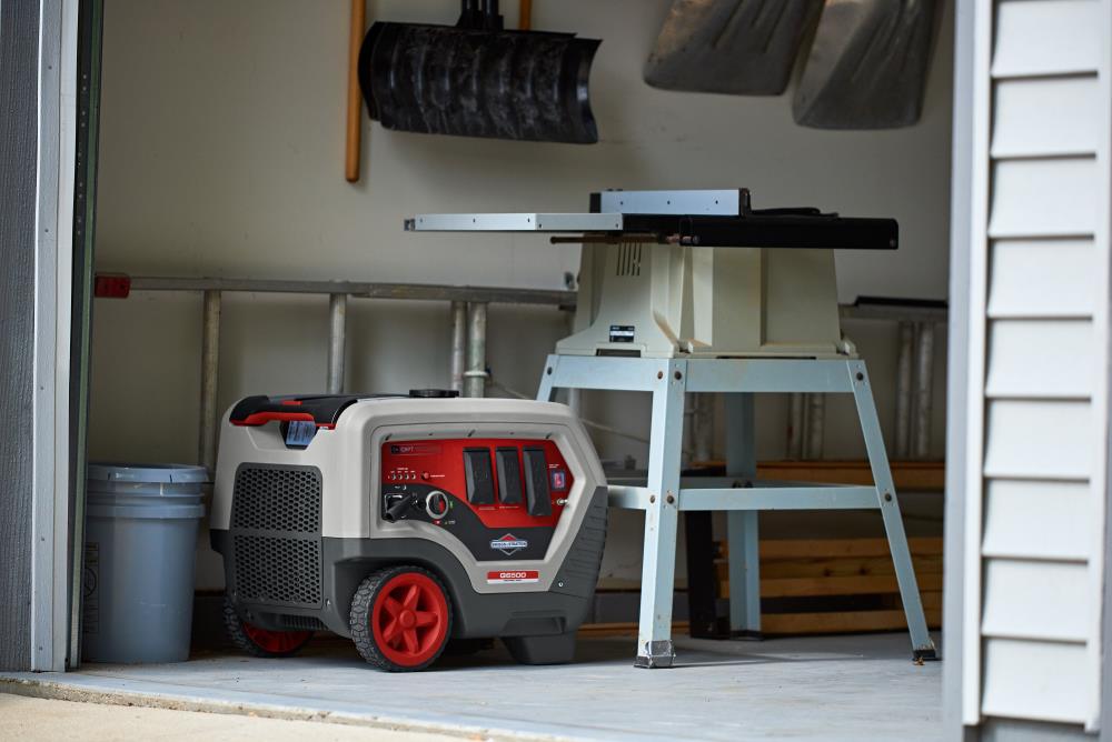Briggs & Stratton PowerSmart 5000-Watt Portable Generator in the ...