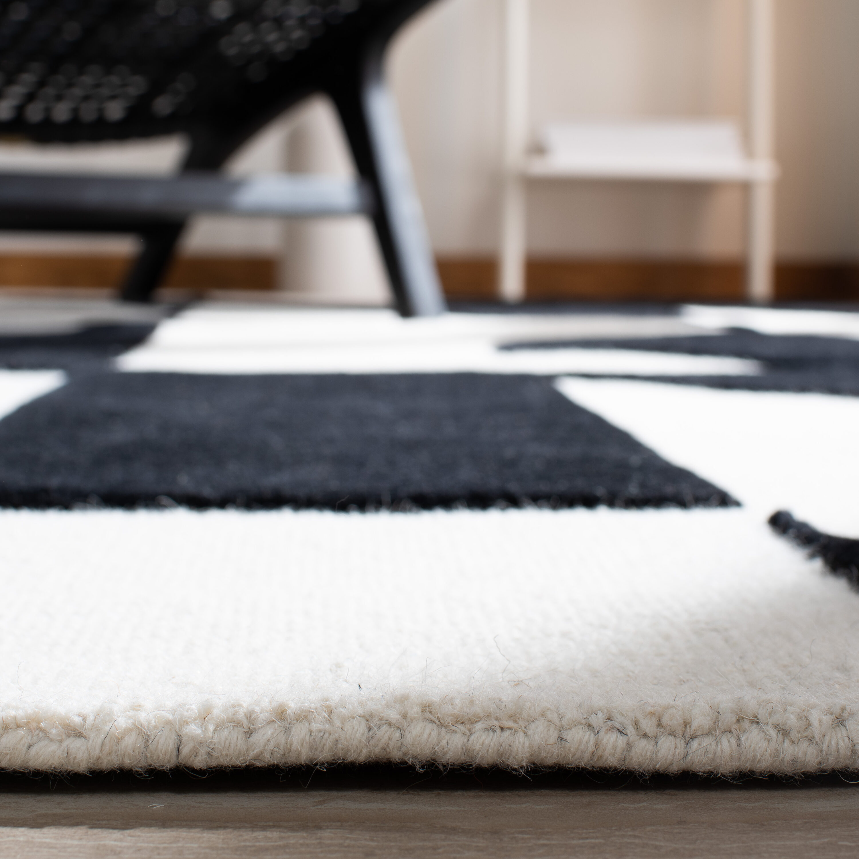 Safavieh Rodeo Drive 6 x 9 (ft) Tufted Wool Ivory/Black Rectangular ...