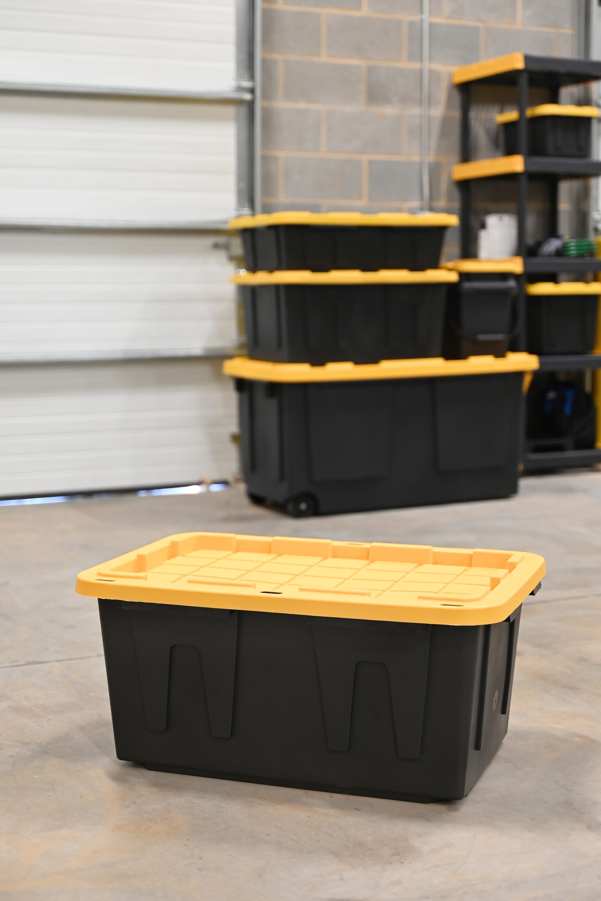 Project Source Commander Large 27-Gallon s (108-Quart) Black Heavy Duty ...