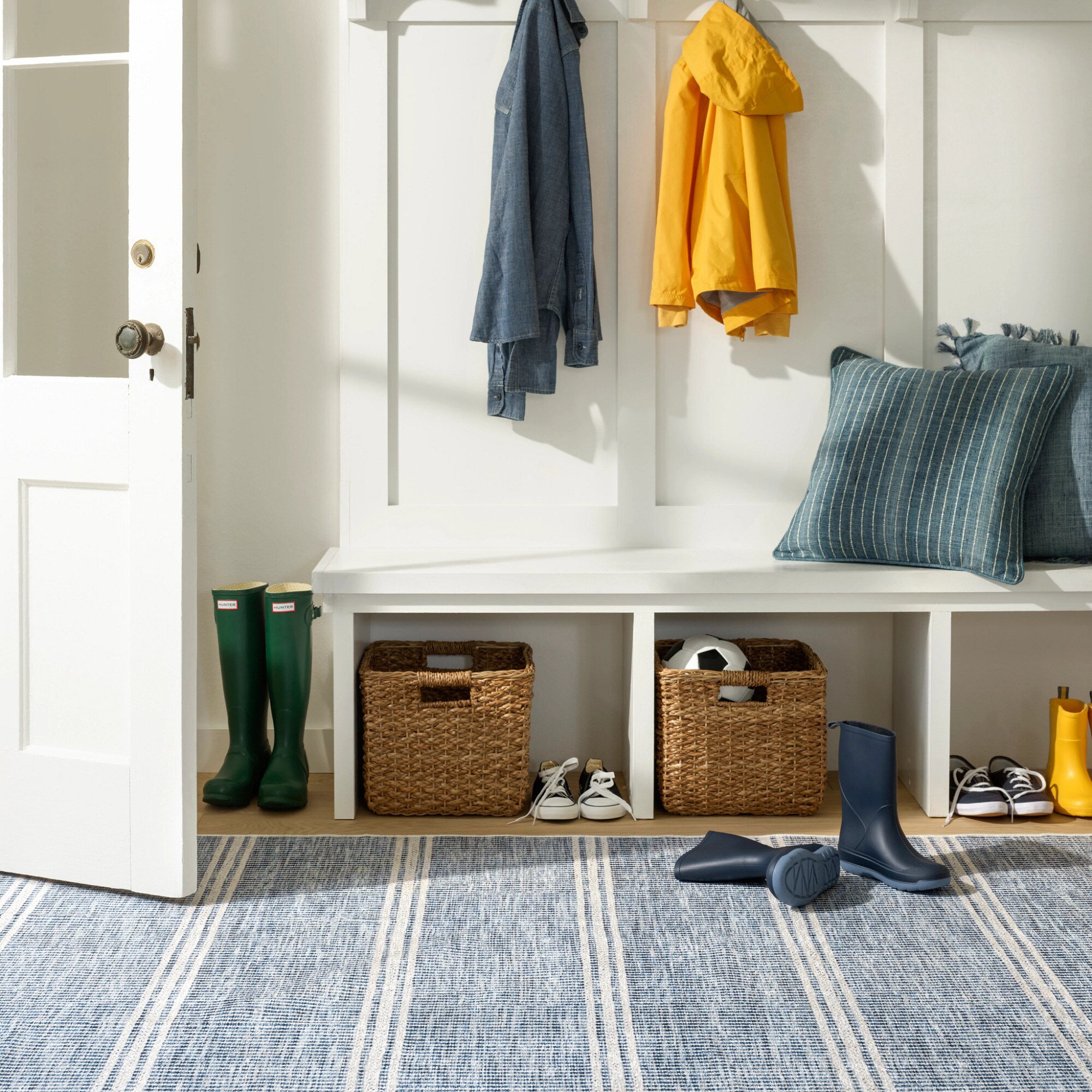 DASH & ALBERT Malta 9 x 12 Machine Washable Rug in the Rugs department ...