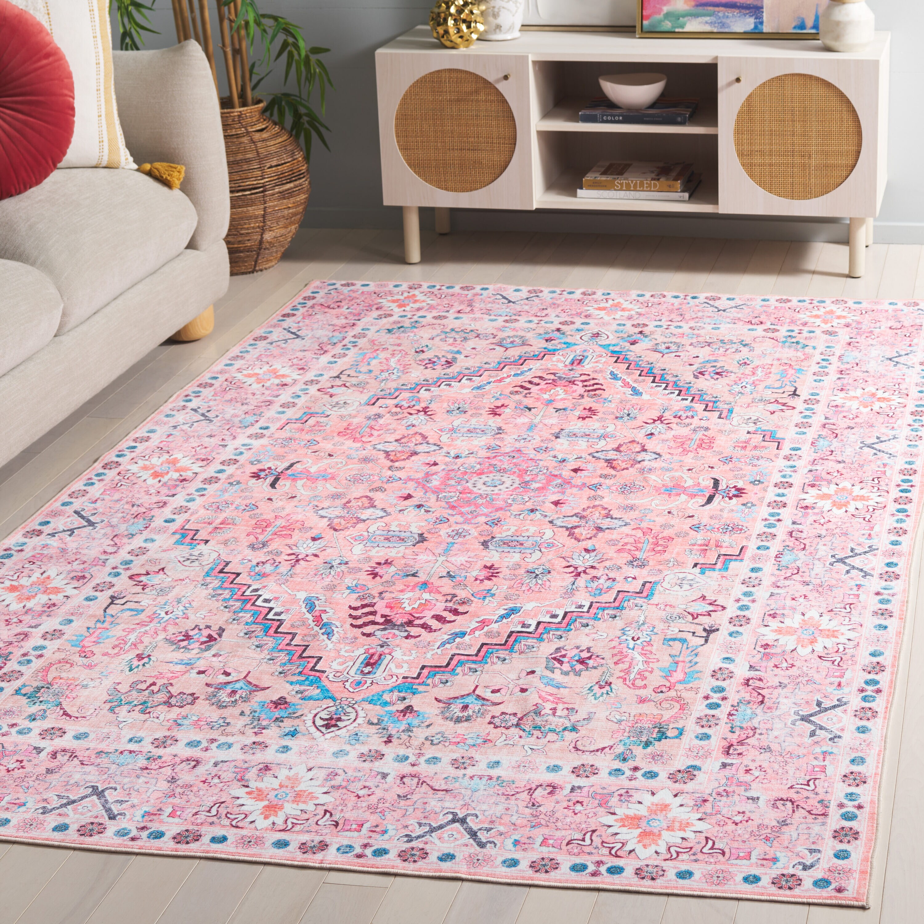 Safavieh Arizona 315B Beige/Pink 4ft x 6ft Traditional Rug in the Rugs department at Lowes.com