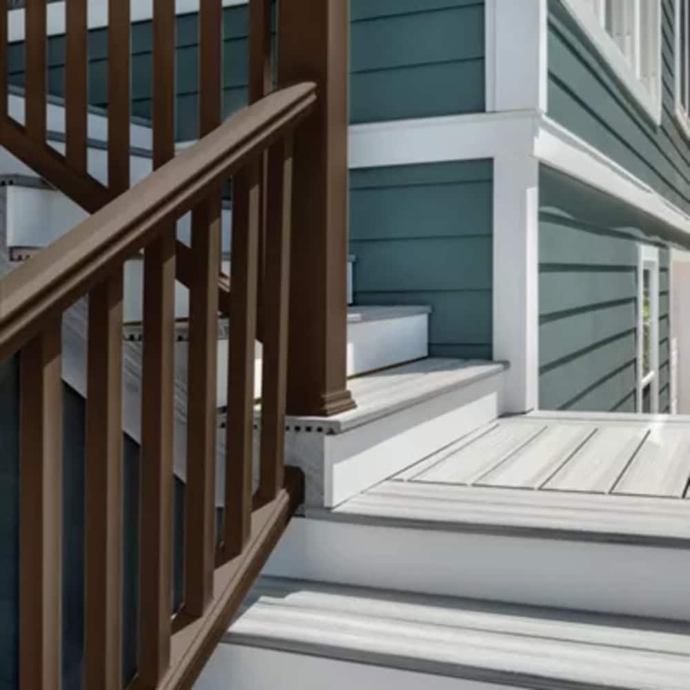 Trex Transcend 8-ft x 42-in Vintage Lantern Composite Deck Stair Rail ...