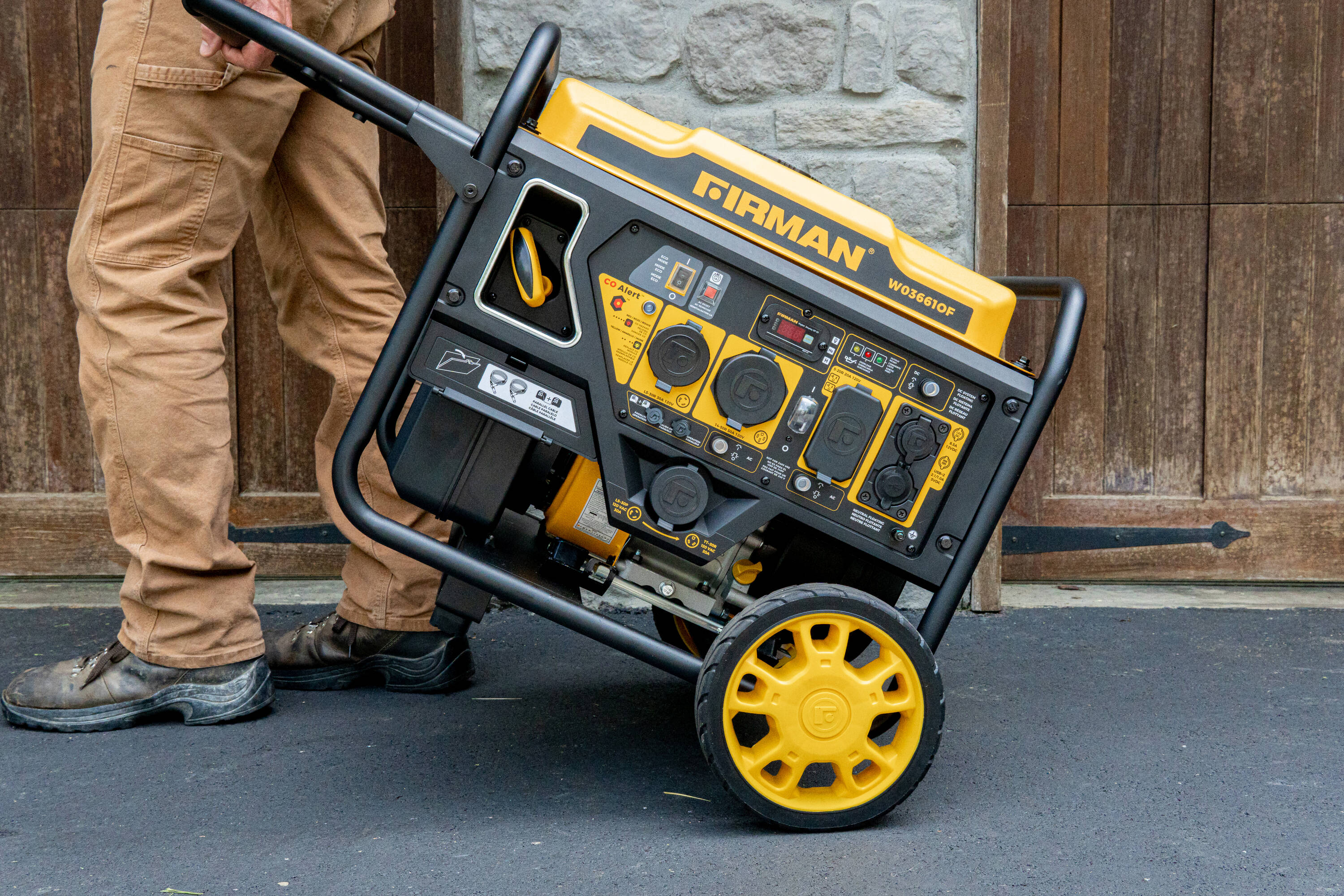 Firman 4500 / 3650-Watt Single Fuel (Gasoline) Portable Generator in ...