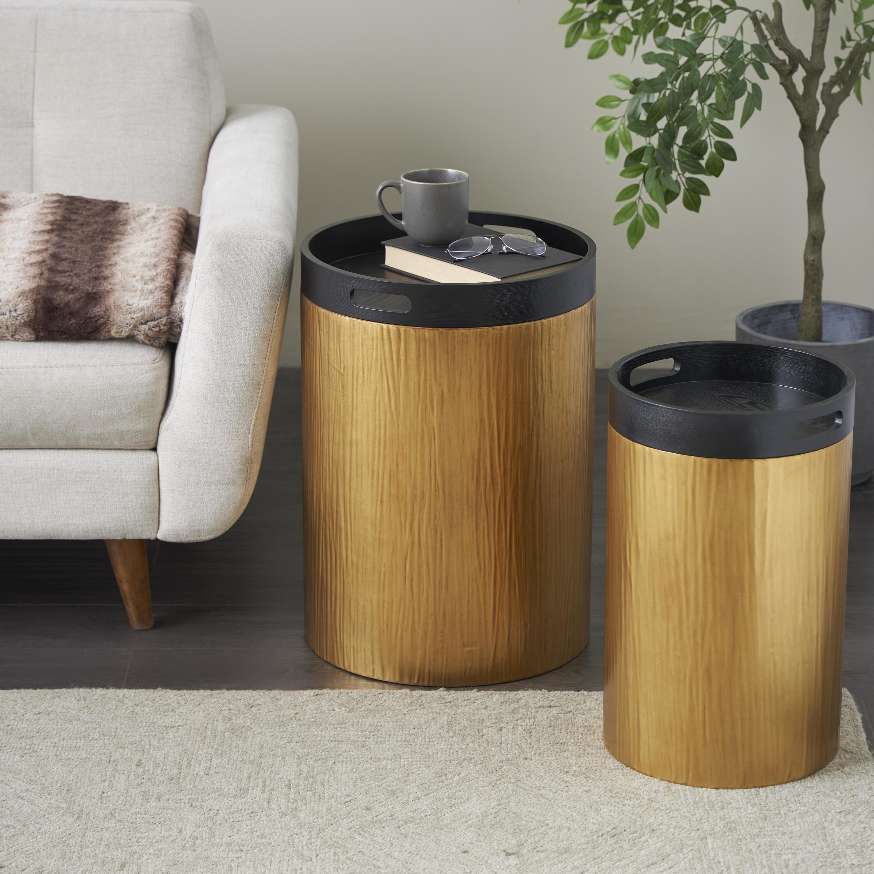 Grayson Lane 15.63-in W x 22-in H Gold Wood Round Country End Table ...