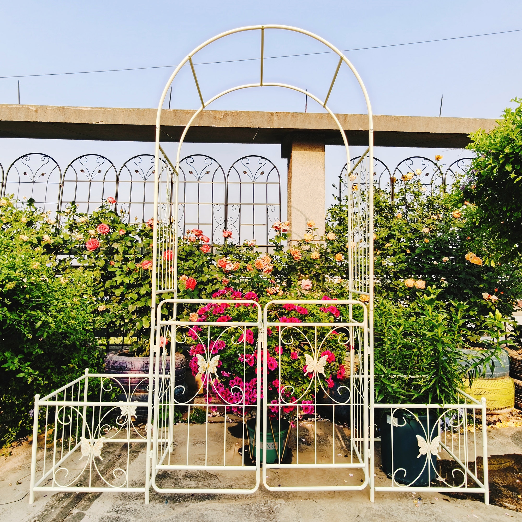Tinyhomie Metal Garden Arch with Gate 79.5InchWide x 86.6InchHigh ...
