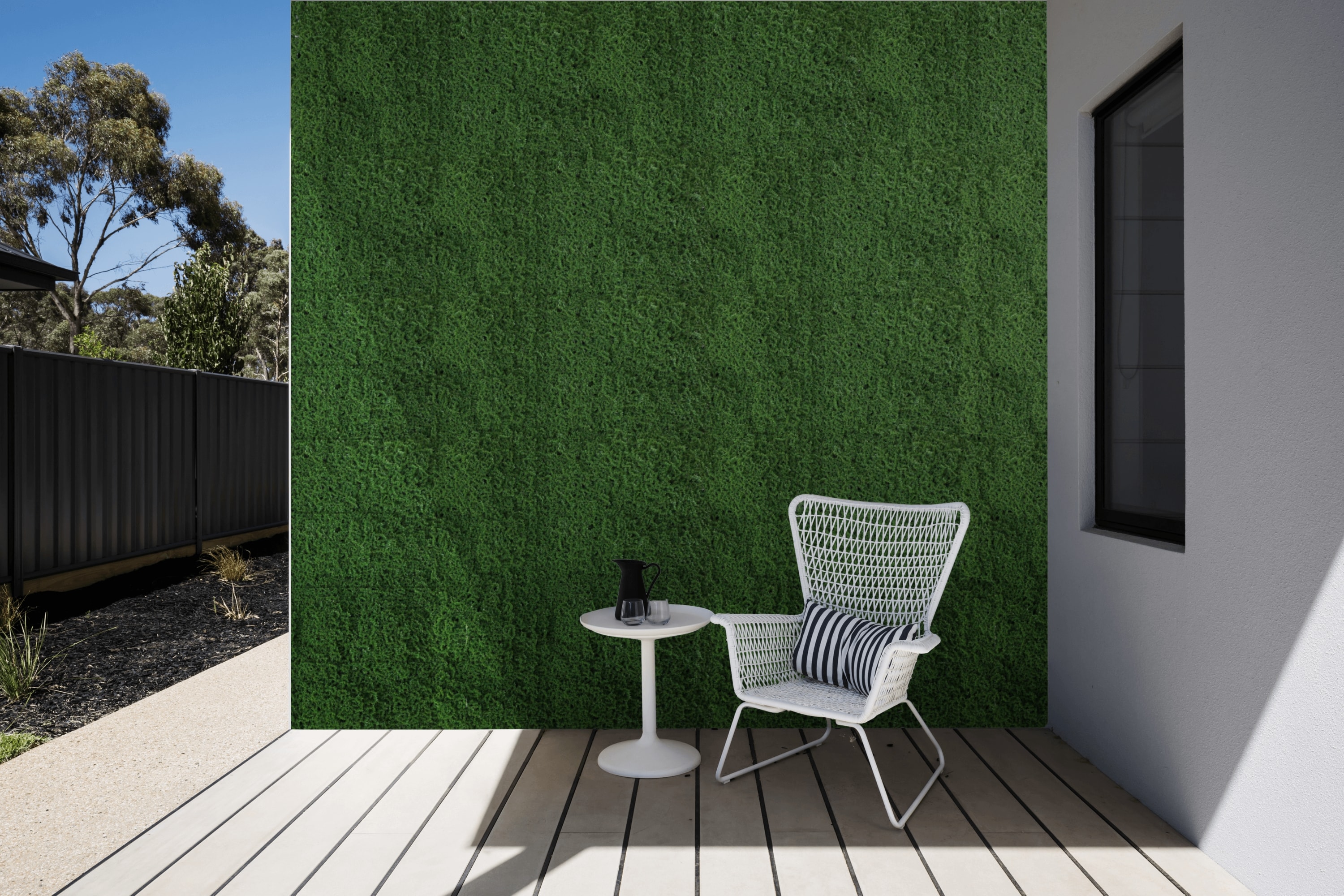 Greensmart Dekor 19.68-in W x 19.68-in H Plastic Nature Wall accent in ...