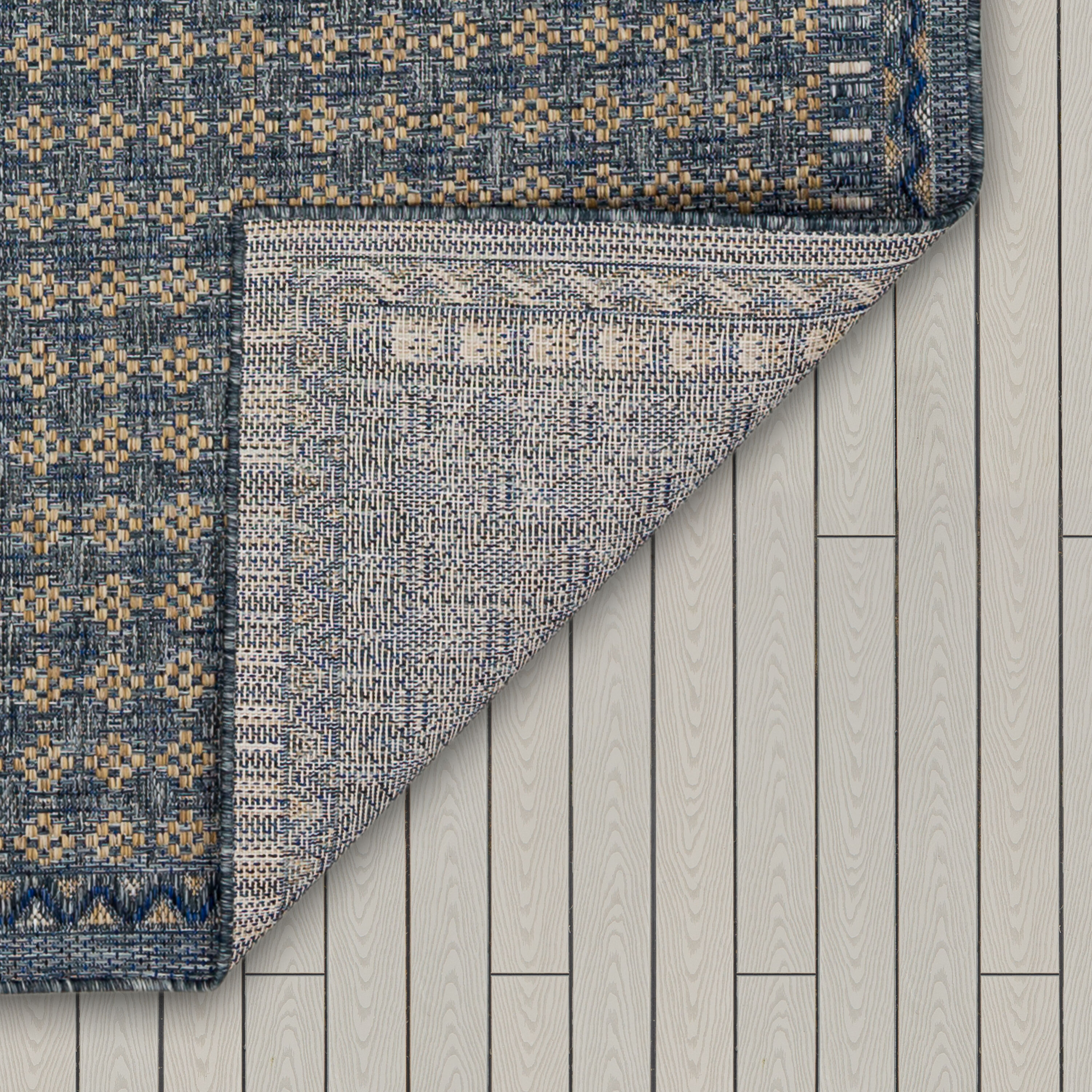 allen + roth with STAINMASTER Blue Border Tile 4 x 6 (ft) Loomed ...