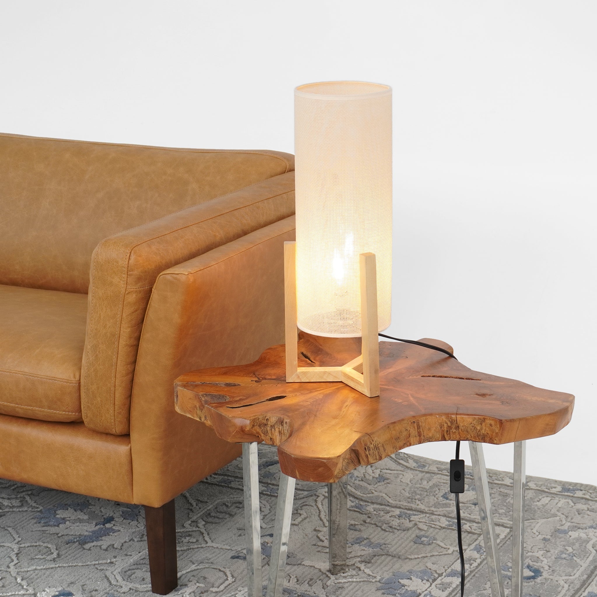 LUXEYARD Simple and Stylish Bedroom Table Lamp Small Home Warm Light ...