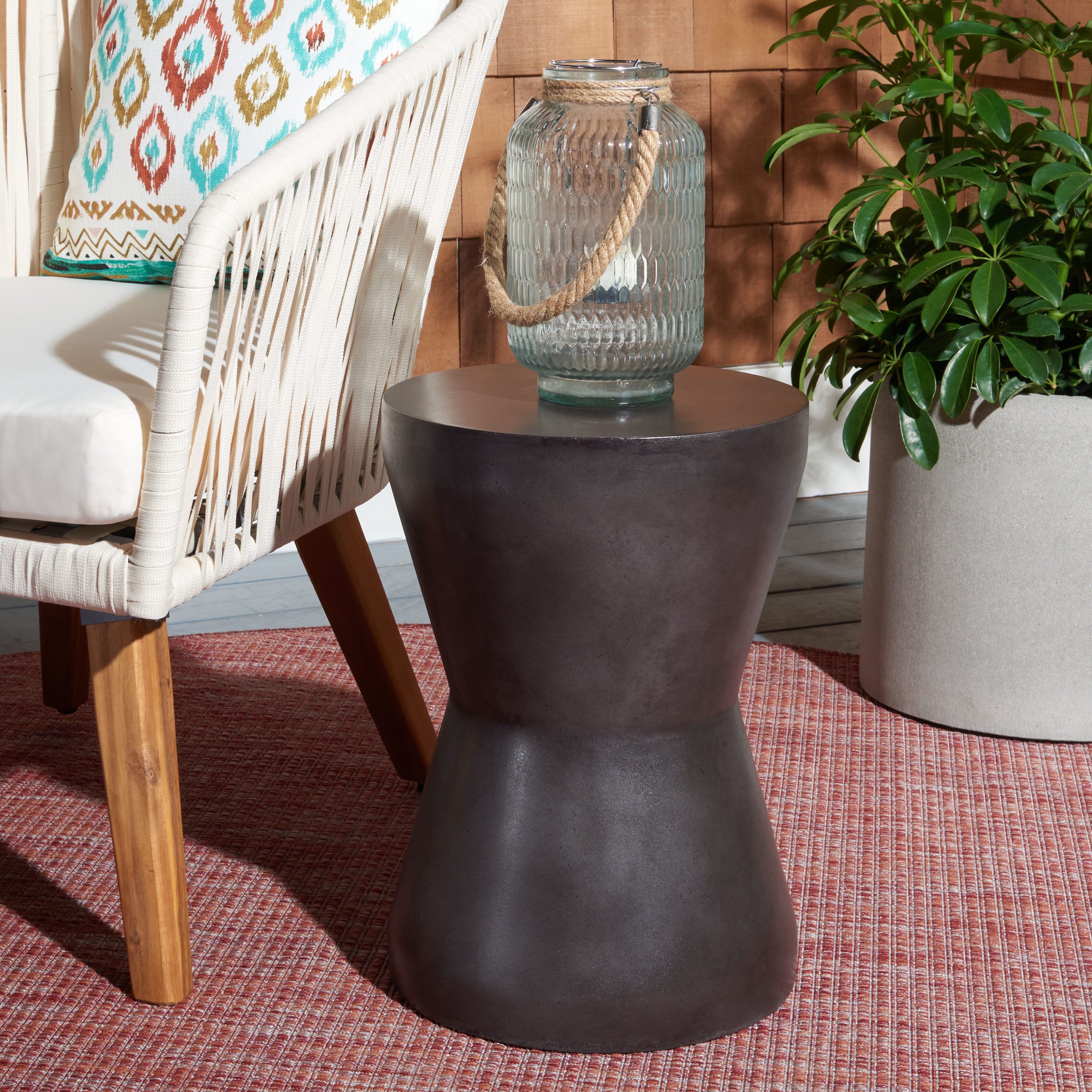 Safavieh 17.3 in Black Cement Barrel Garden Stool VNN1001C at Lowes