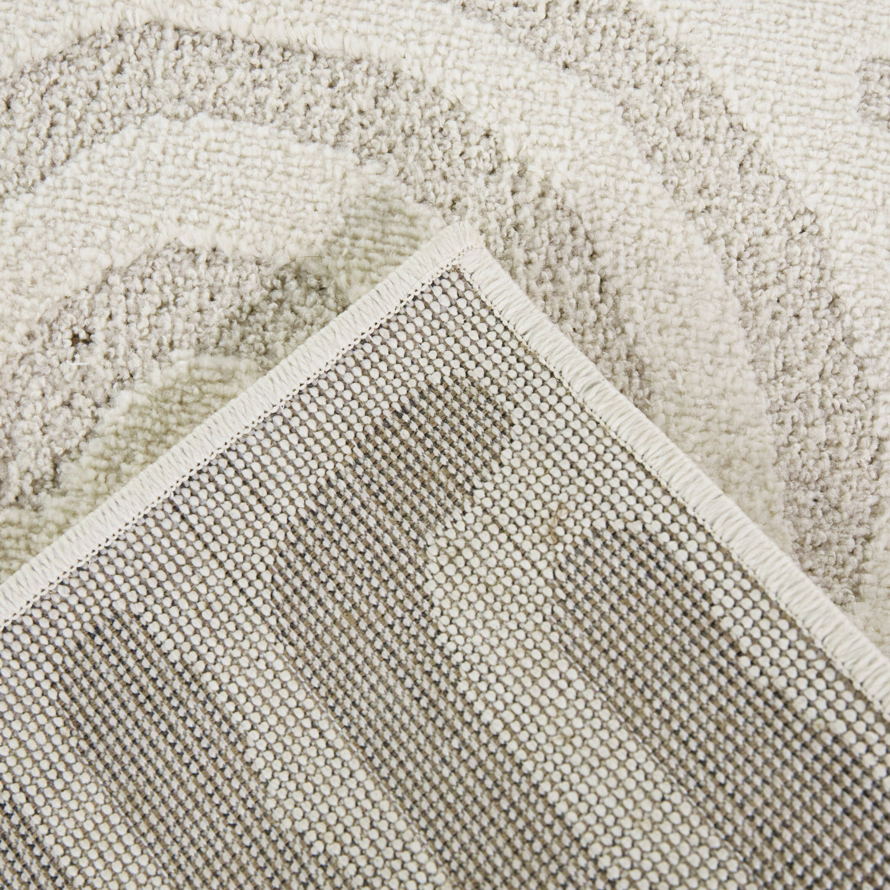 Balta 4 X 5 (ft) / Cream Indoor Geometric Area Rug 3129425 at Lowes.com