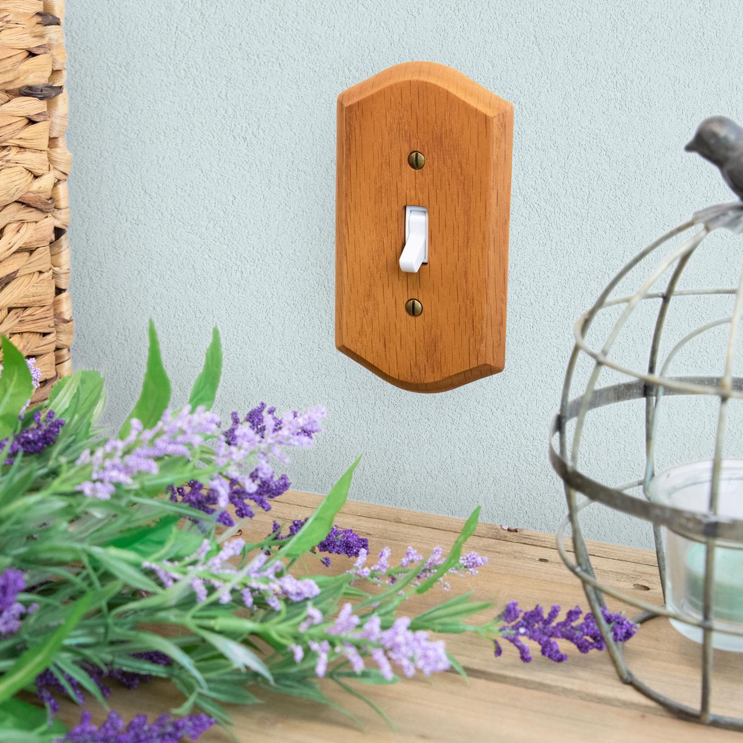 Amerelle Country Brown 2 gang Wood Duplex/Toggle Wall Plate 1 pk in the ...
