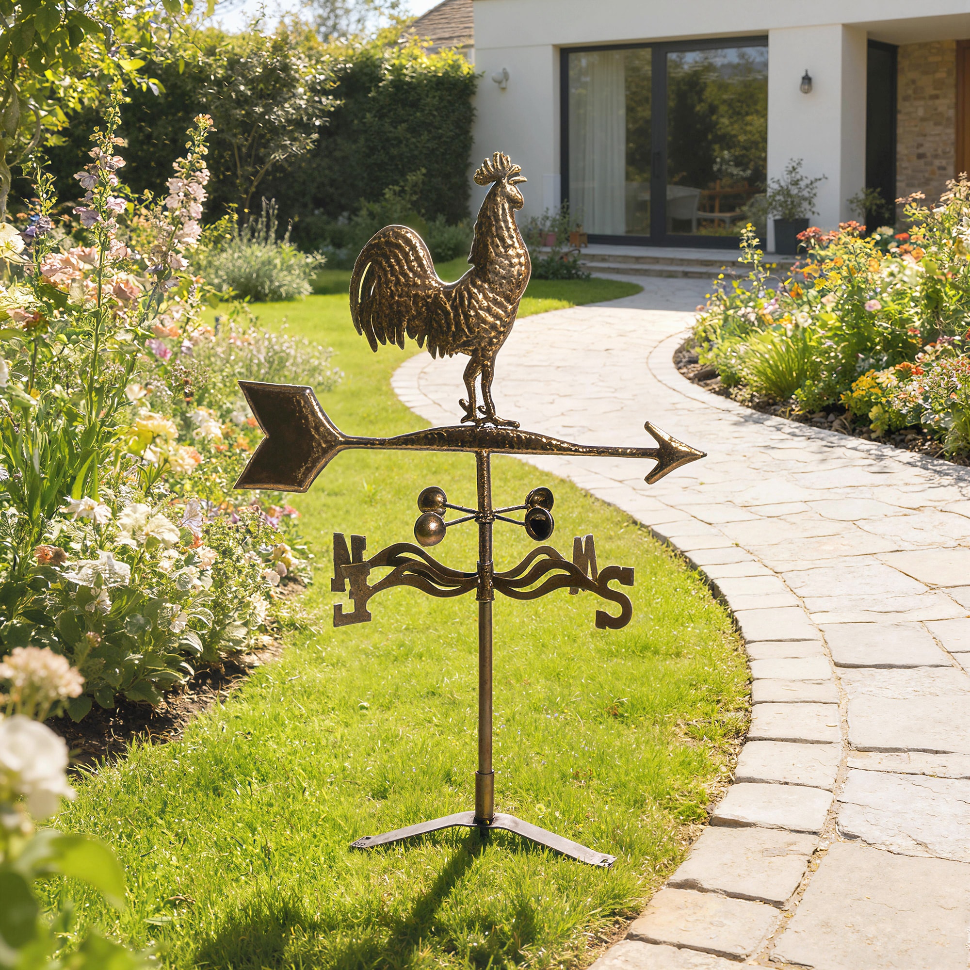 Outsunny Metal Rooster Weathervane Roof Mount Wind Direction Indicator ...