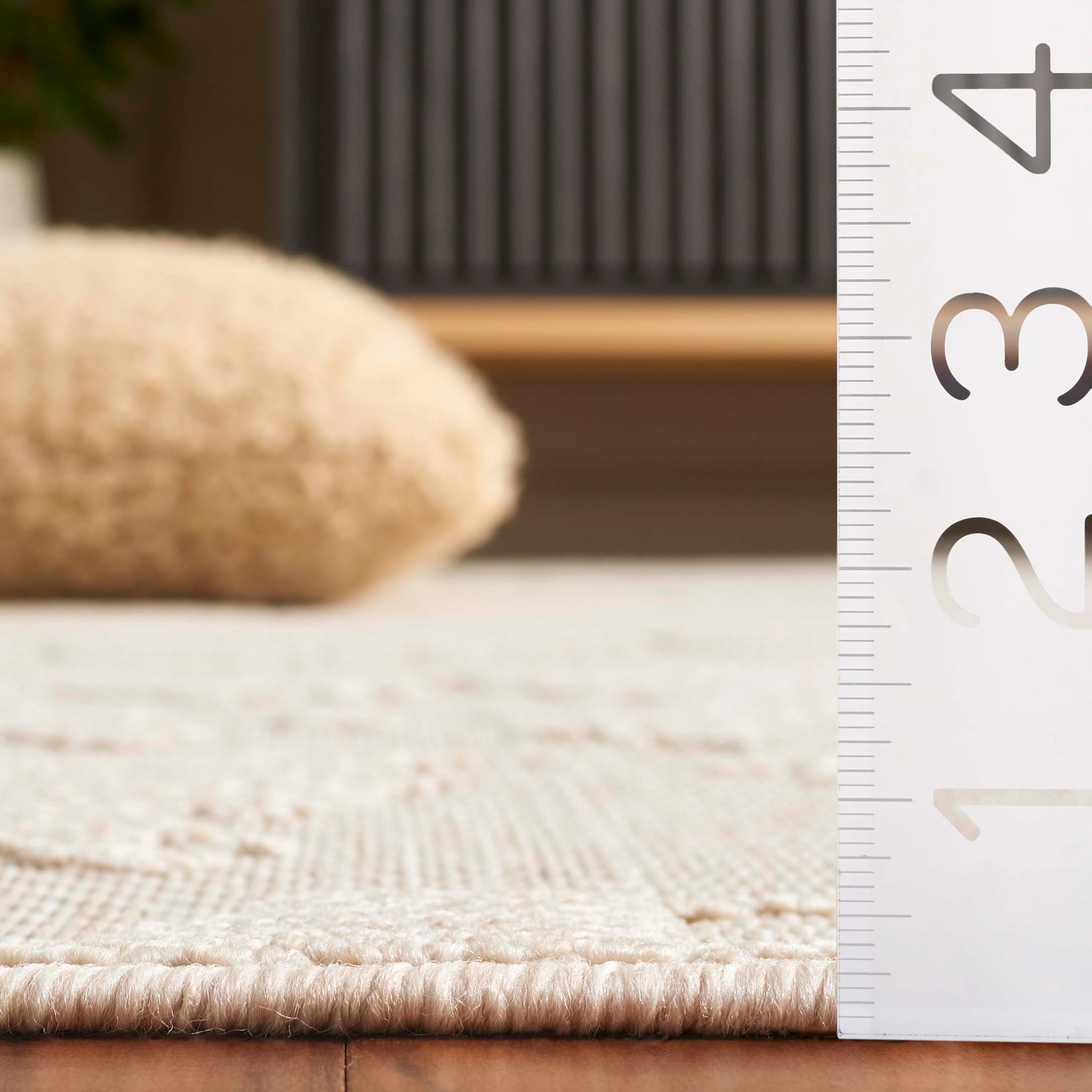 Safavieh Milos 116A Ivory 7 X 7 Area Rug in the Rugs department at ...