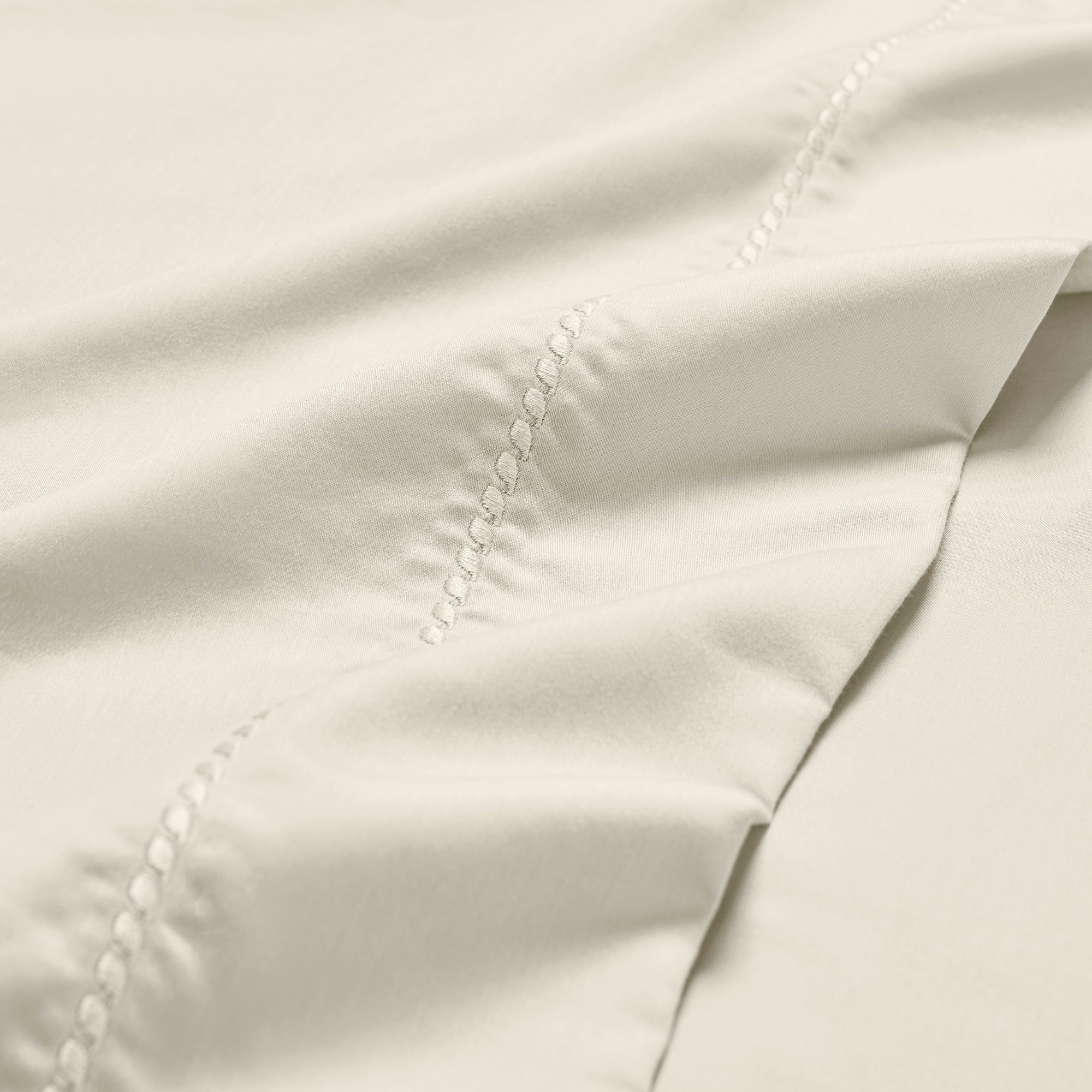 Superior King 600 -Thread Count Cotton blend Ivory 4 -Piece Bed Sheet ...