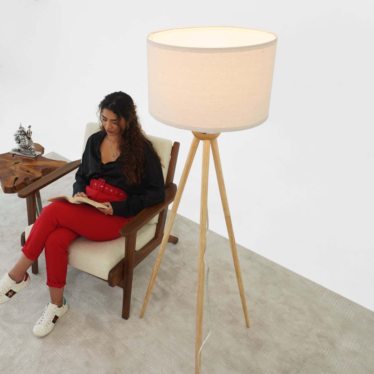Huluwat Tall Corner Floor Lamp Energy Efficient LED Standing Light for ...