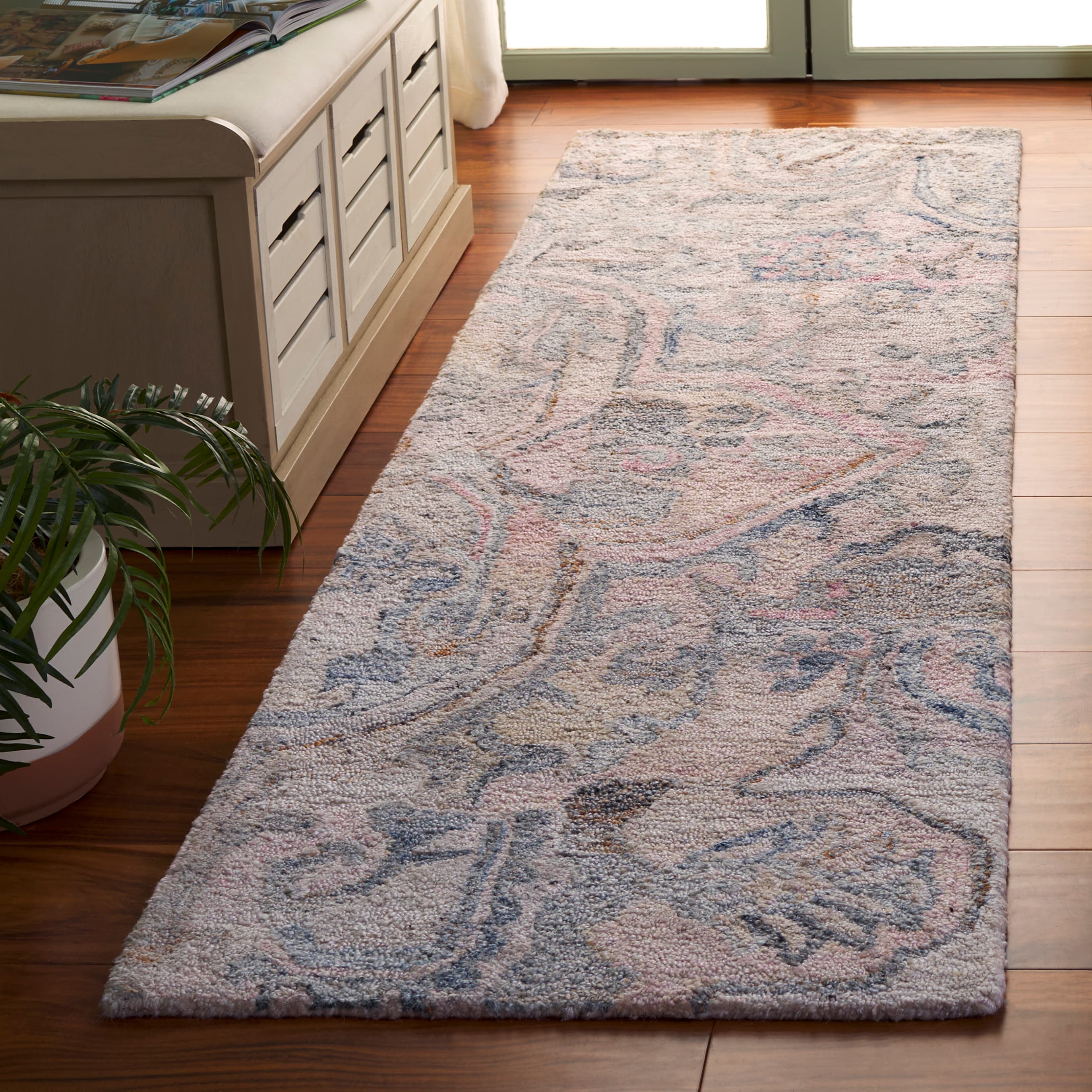 Safavieh Marquee 116 Pink/Beige Traditional 2ft-3in x 8ft Runner Rug in ...