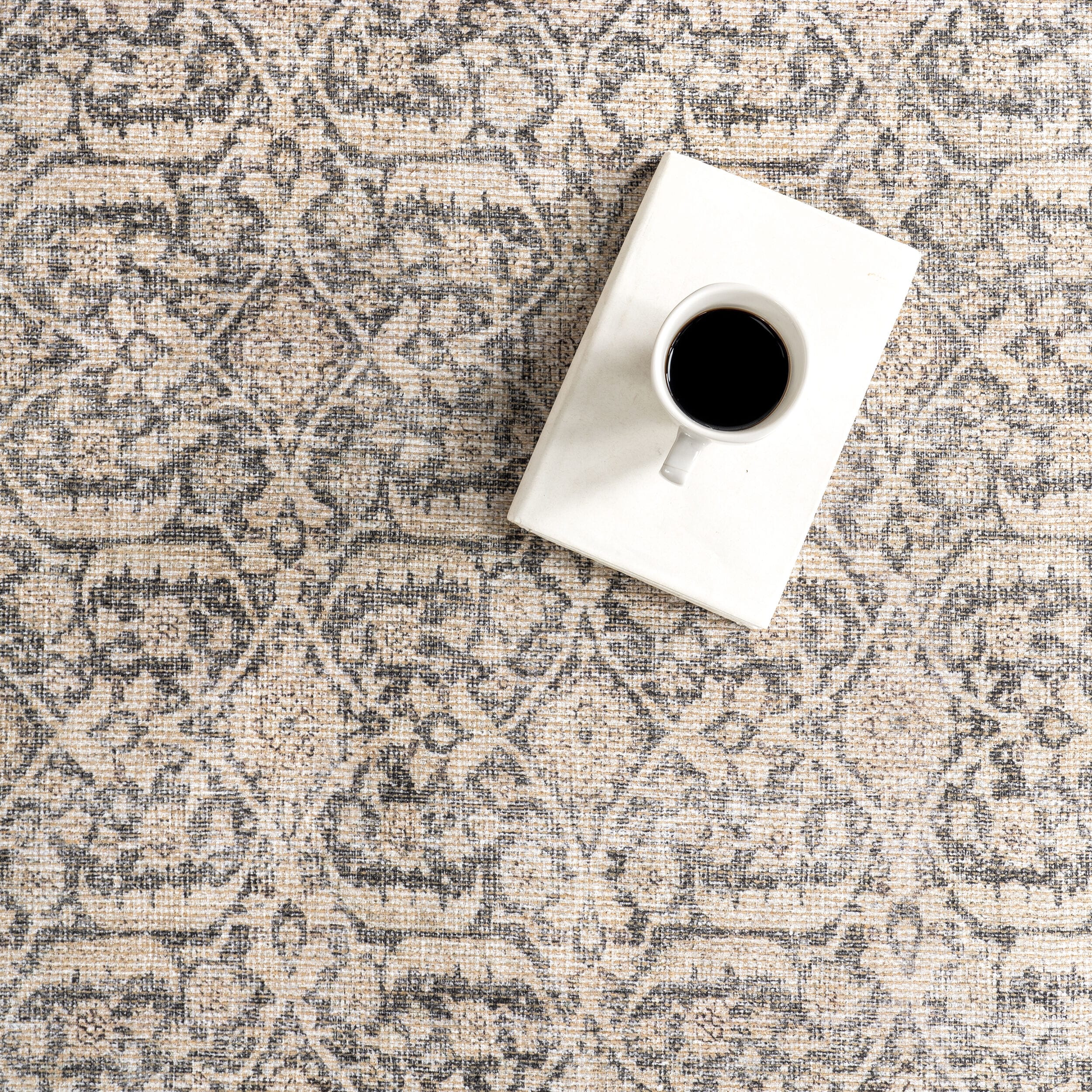 nuLOOM Hillstone Collection Calantha Traditional Vintage Medallion 4ft ...