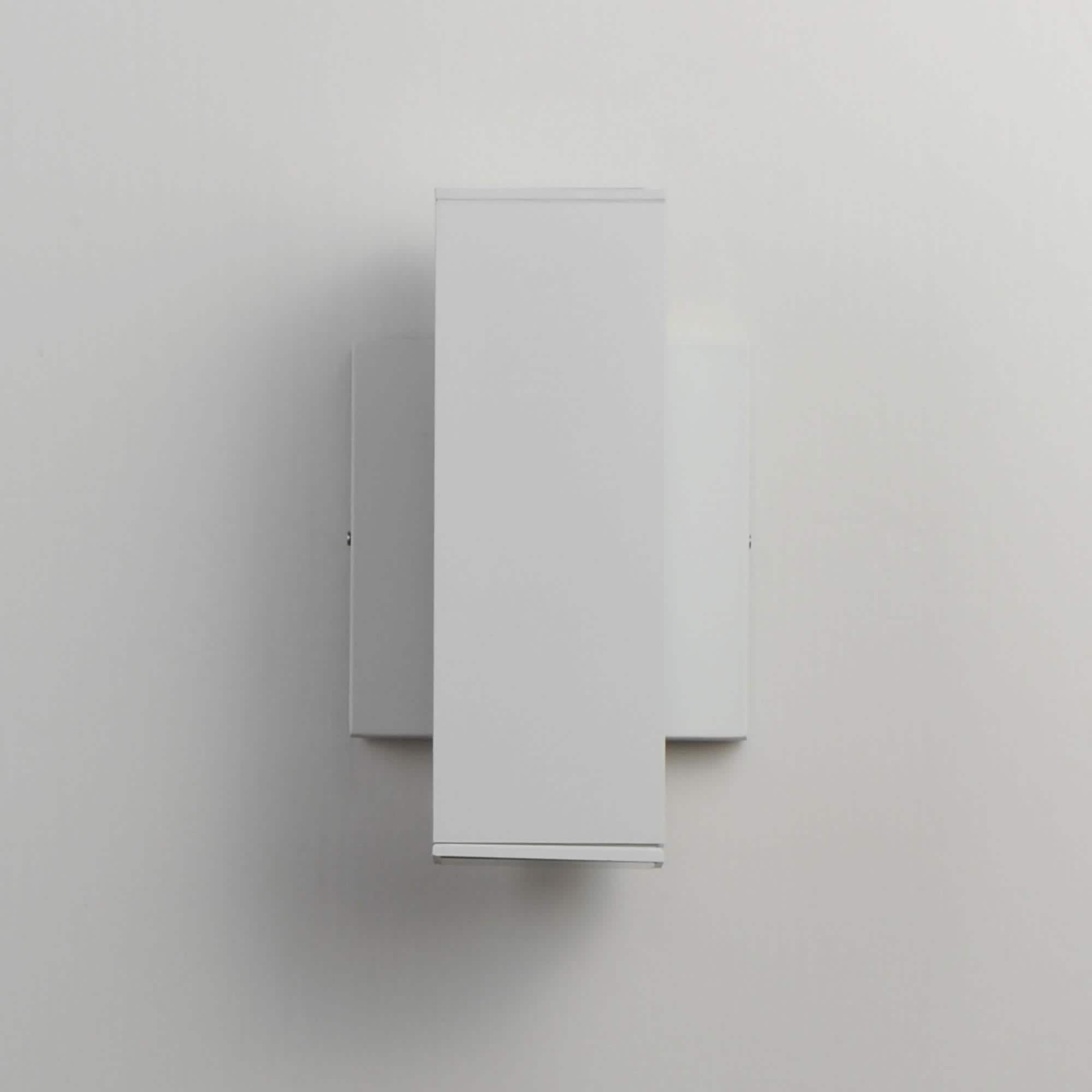 Maxim Lighting Daisy 5 Blade Hugger Ceiling Fan with Light Kit 60 ...