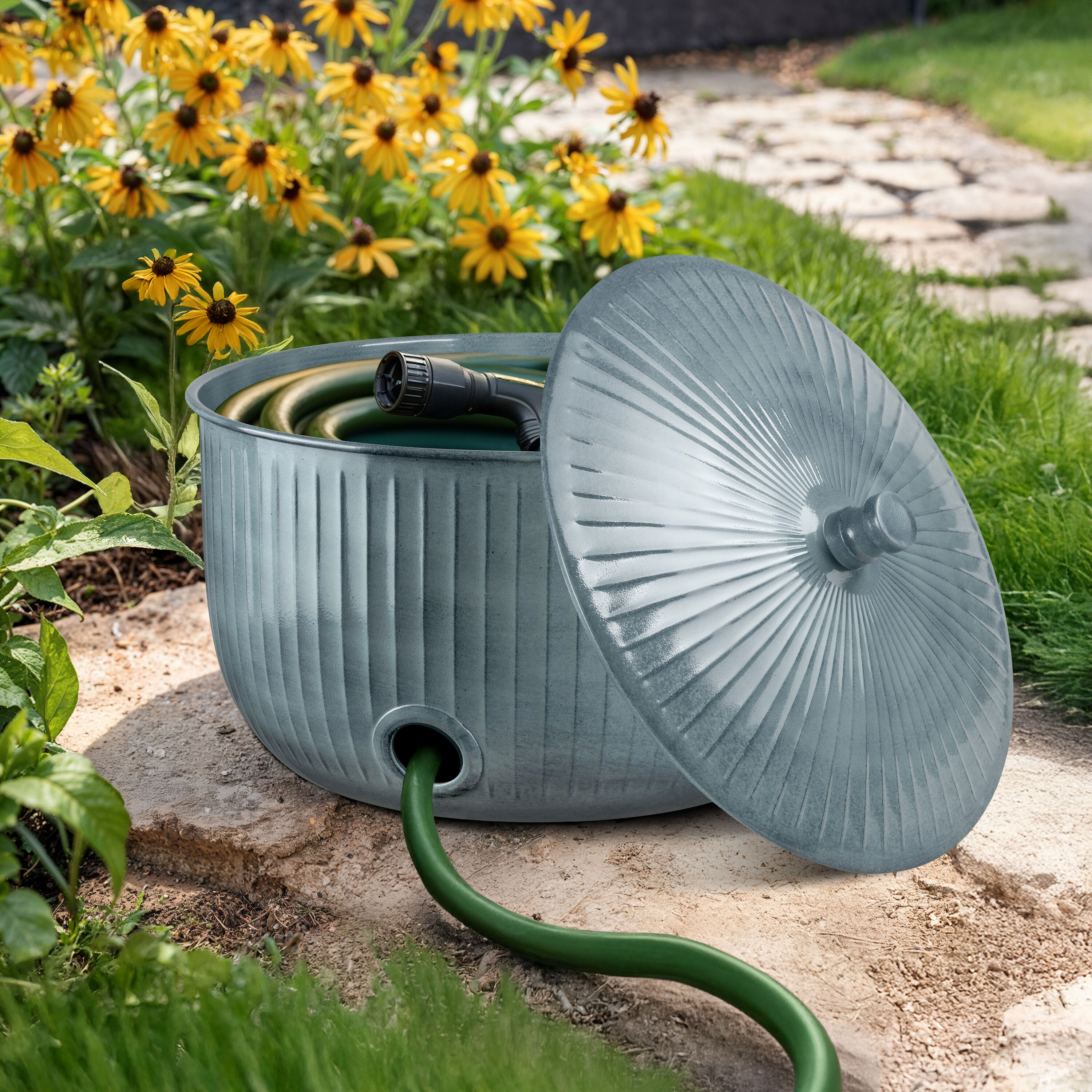 Ridge Embossed Garden Hose Holder Pot with Lid Garden Hose Reels at ...