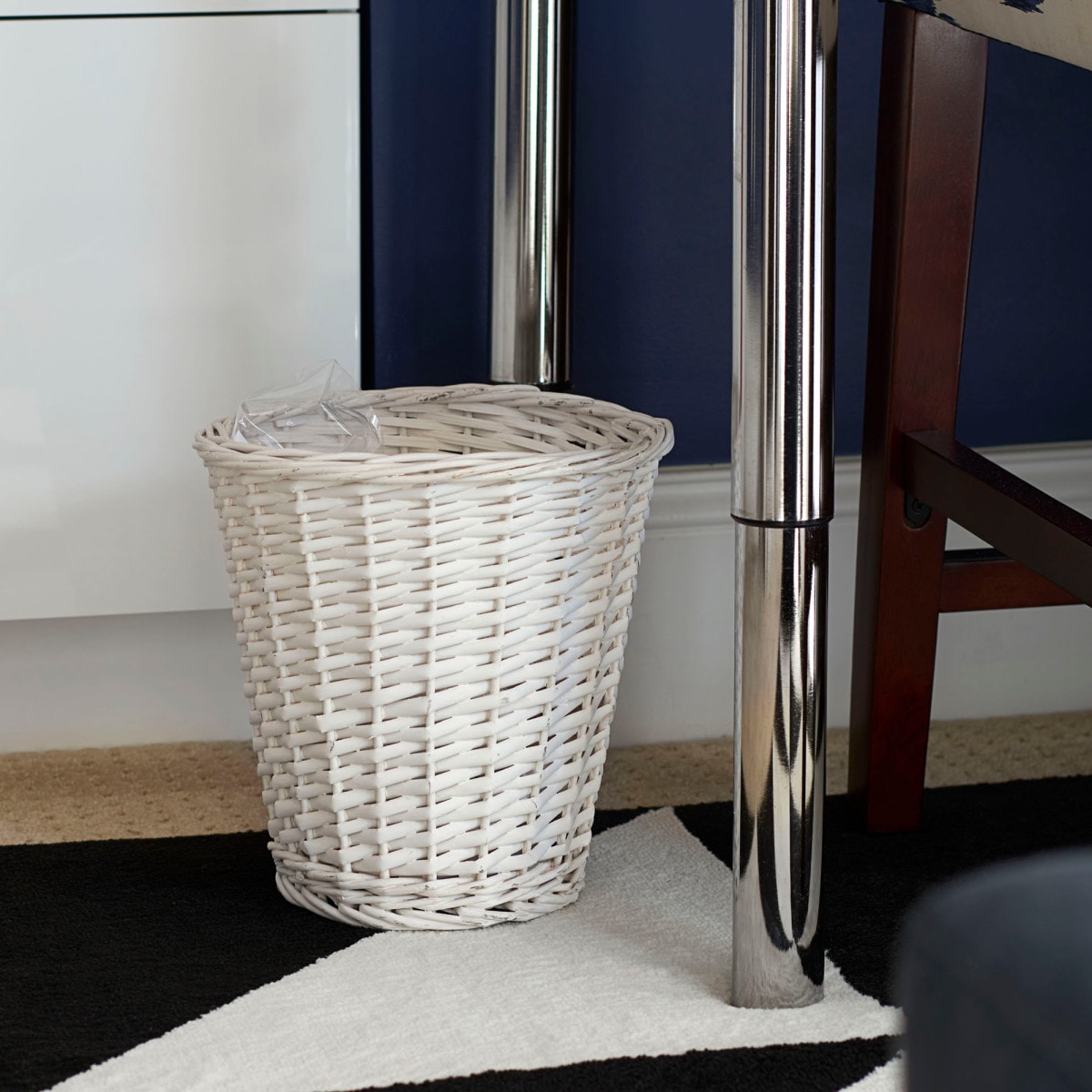 Household Essentials Wicker Waste Basket Willow Weave Painted White ...