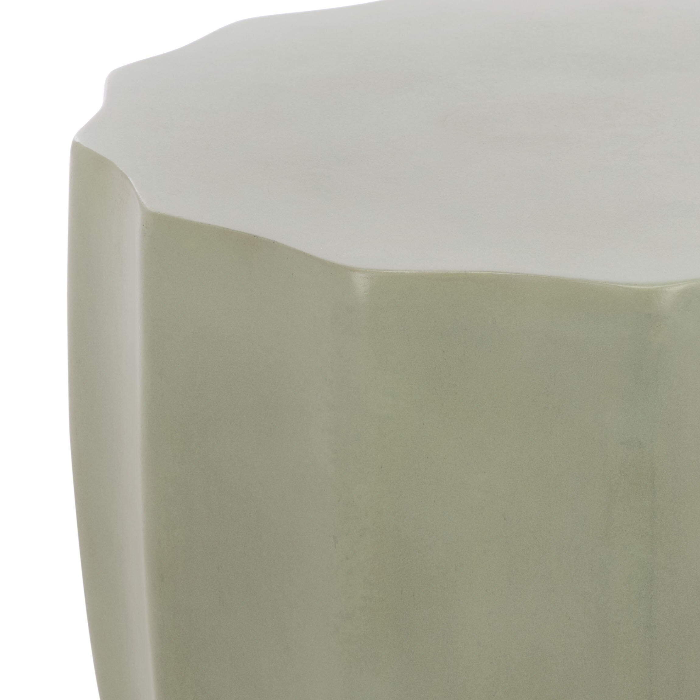 Safavieh Jaslyn In/Outdoor Accent Table/Sage Green in the Patio Tables ...