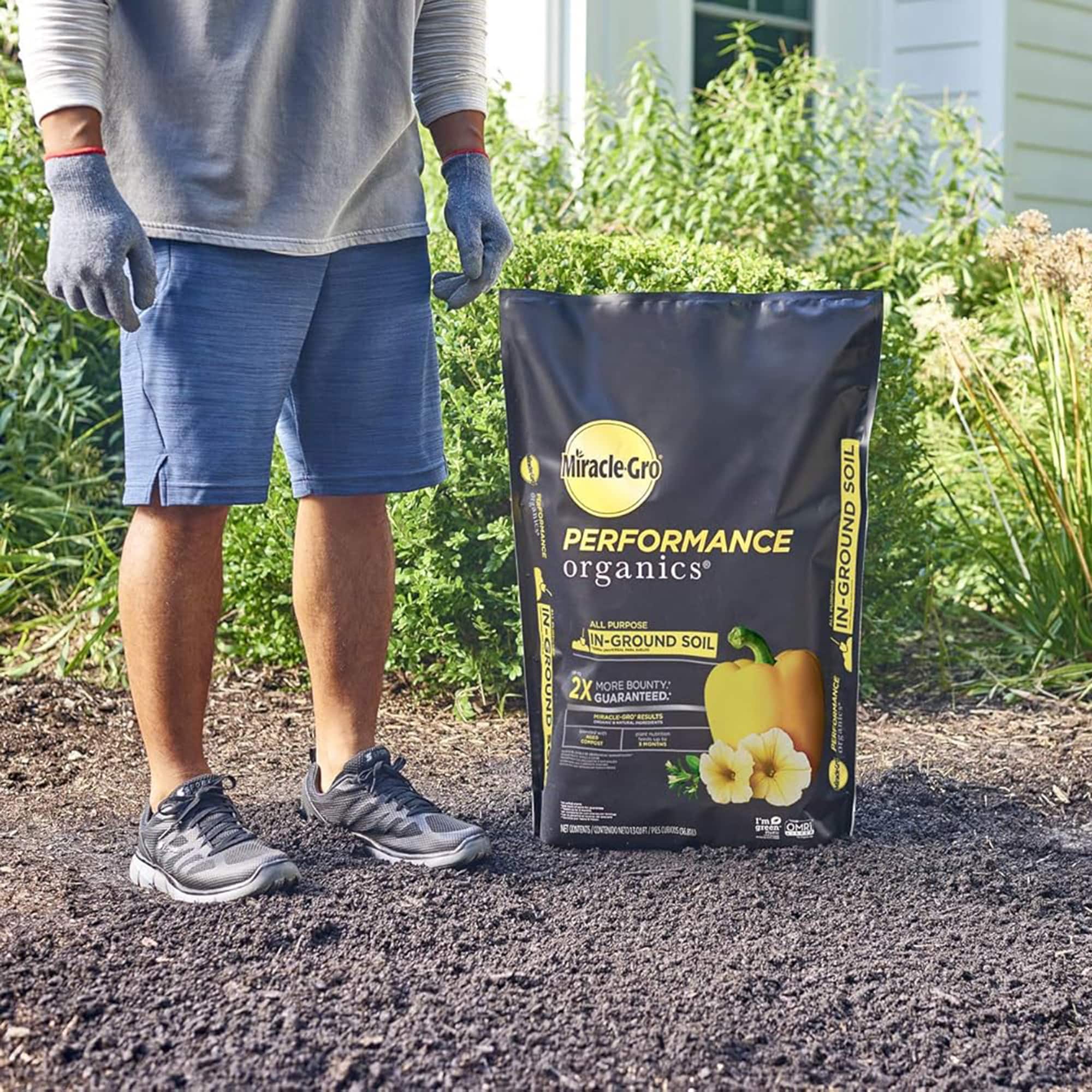 Miracle-Gro 60 Bag Organic Inground Garden Soil Quick Release Natural Fertilizer in the Soil ...
