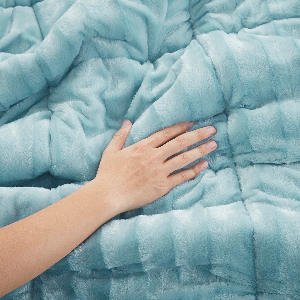 Tinyhomie King/Cal King Faux Fur Comforter Mini Set in the Bedding Sets ...