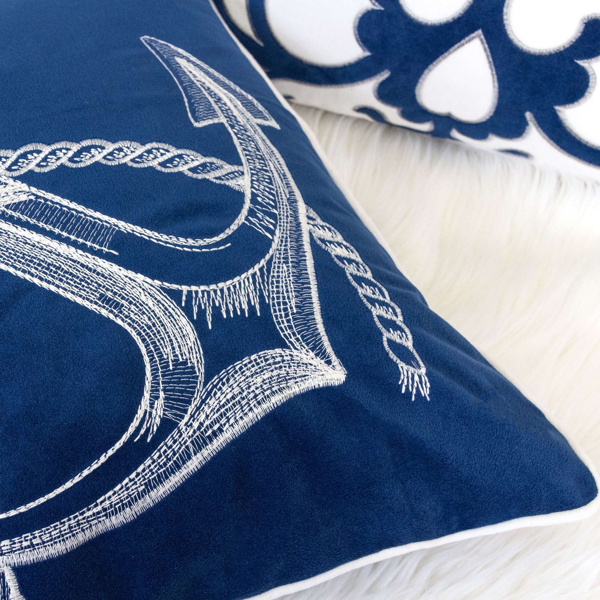 LuXeo 20-in x 20-in Blue Square Indoor Decorative Pillow in the Throw ...