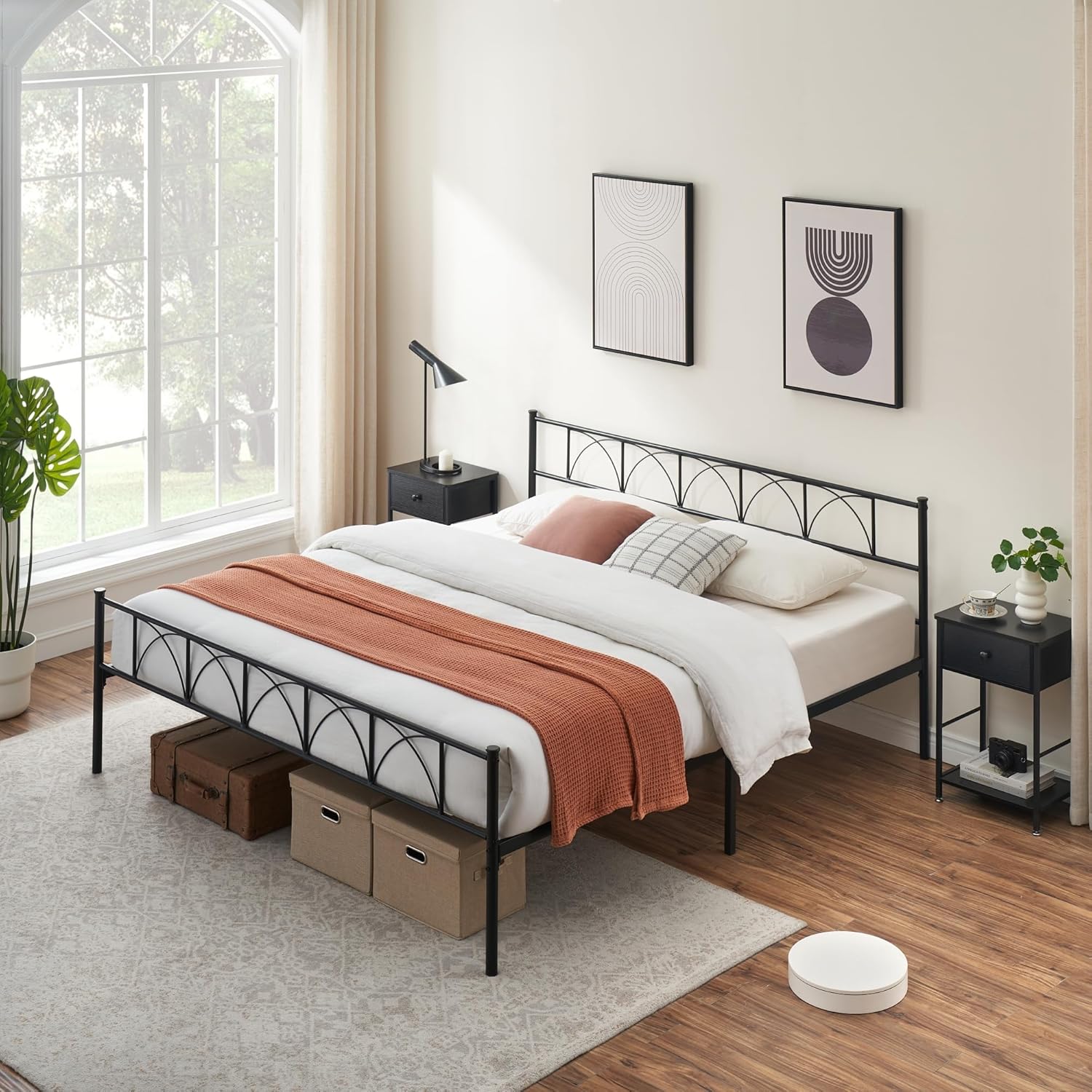 Garvee King Size Sturdy Modern Stylish Iron Bed Frame with Headboard ...