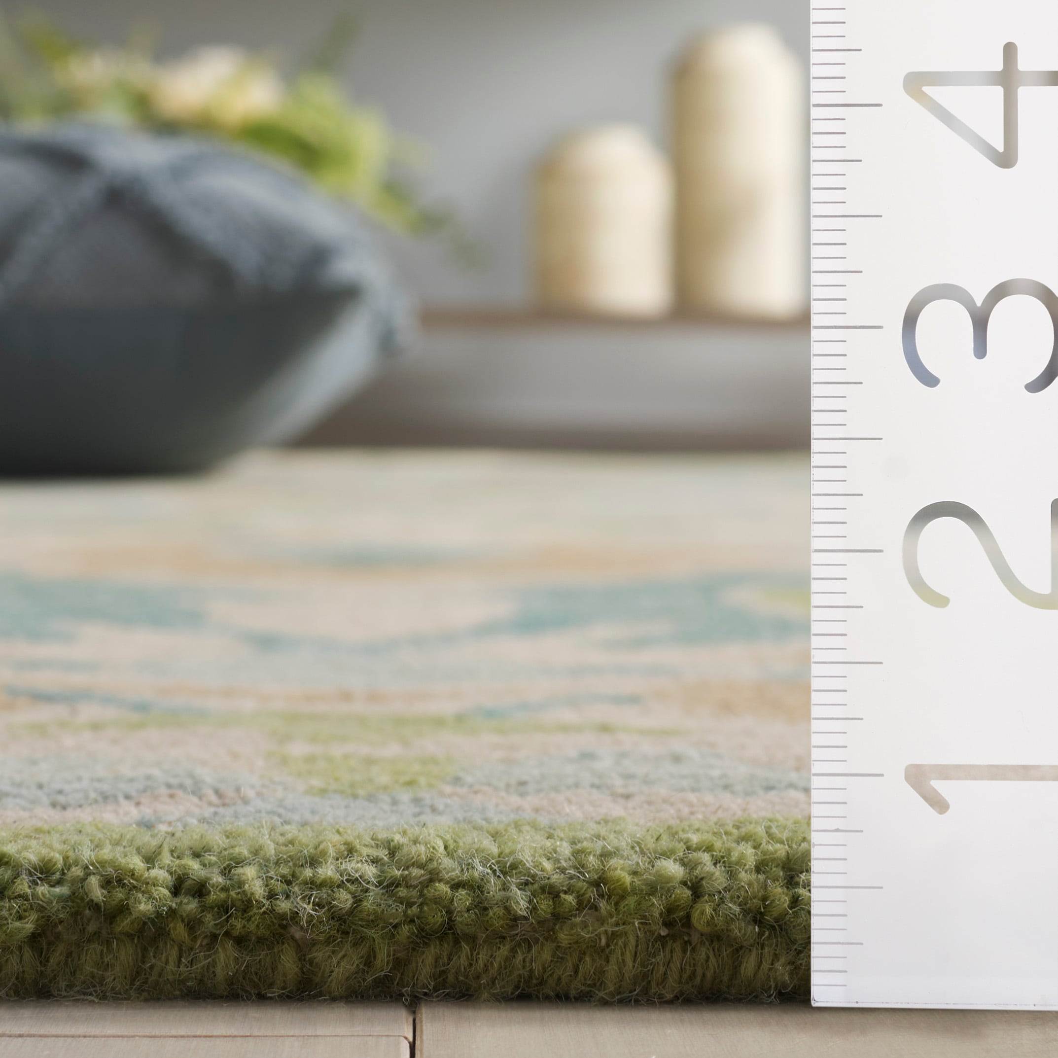 Safavieh Antiquity 59 Ivory/Green Traditional 2ft-3in x 8ft Runner Rug ...