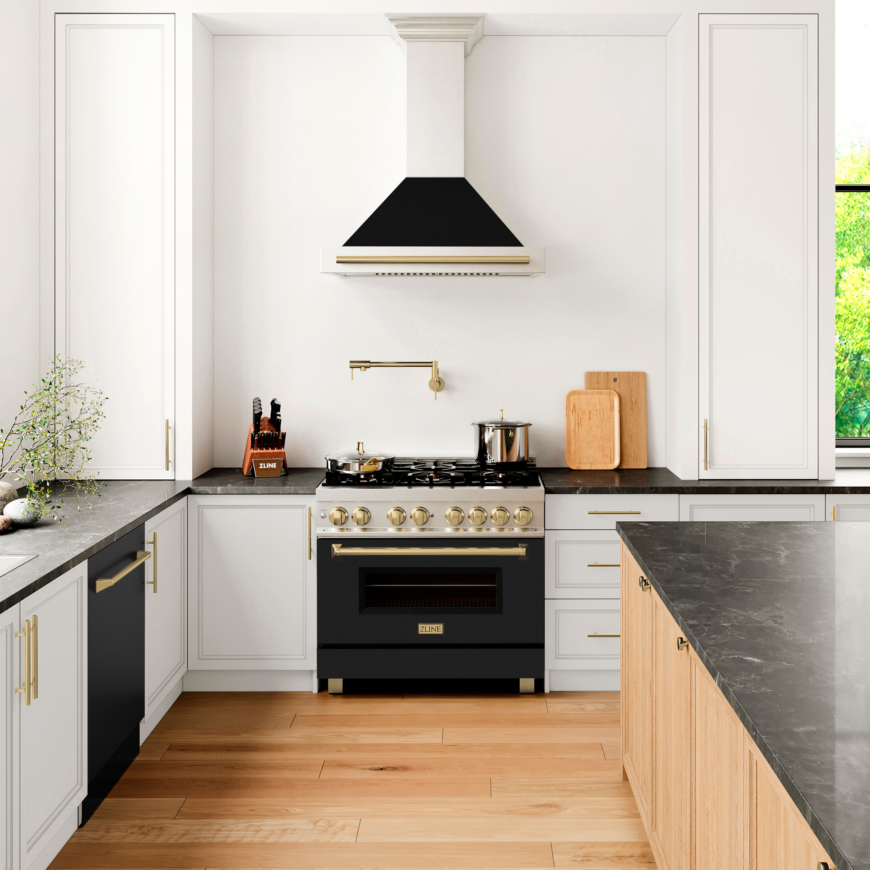 ZLINE KITCHEN & BATH Legacy 36-in Standard 6 Burners Freestanding Dual ...