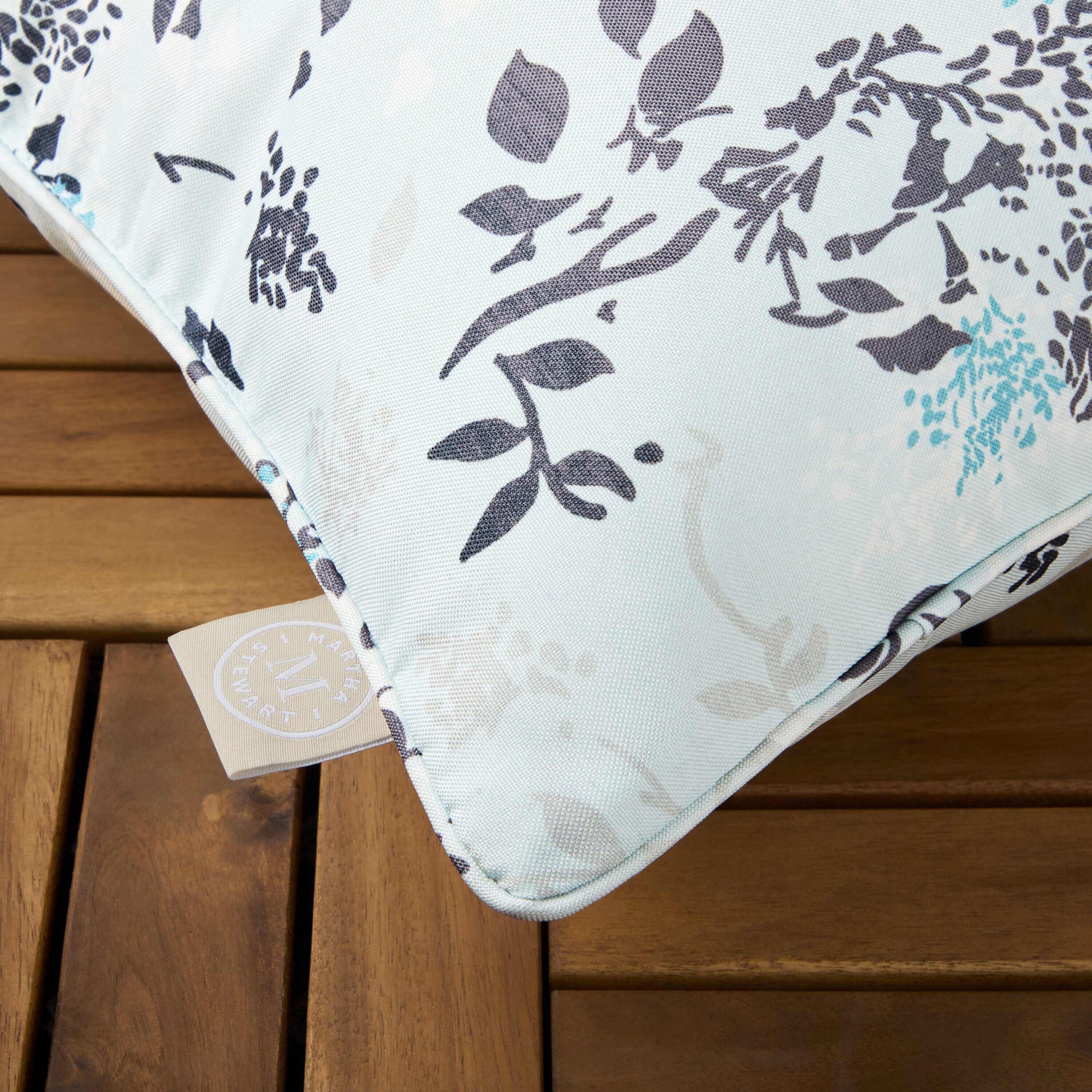 Martha Stewart CHARMING FOLIAGE 2 -Piece 18-in x 18-in Aqua Blue Square ...