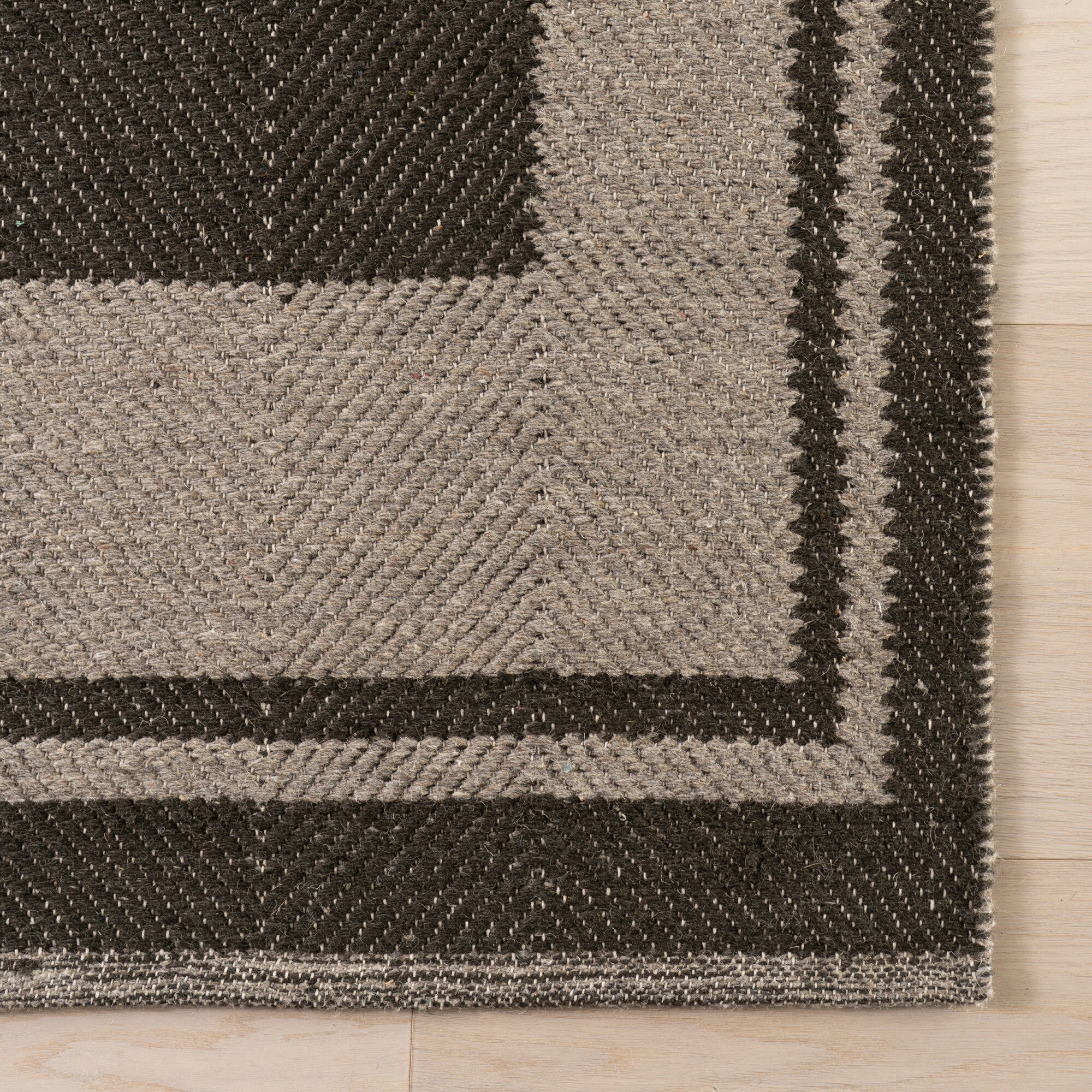 Rugs USA Nate Berkus Canon Bordered Wool Cozy Area Rug in the Rugs ...