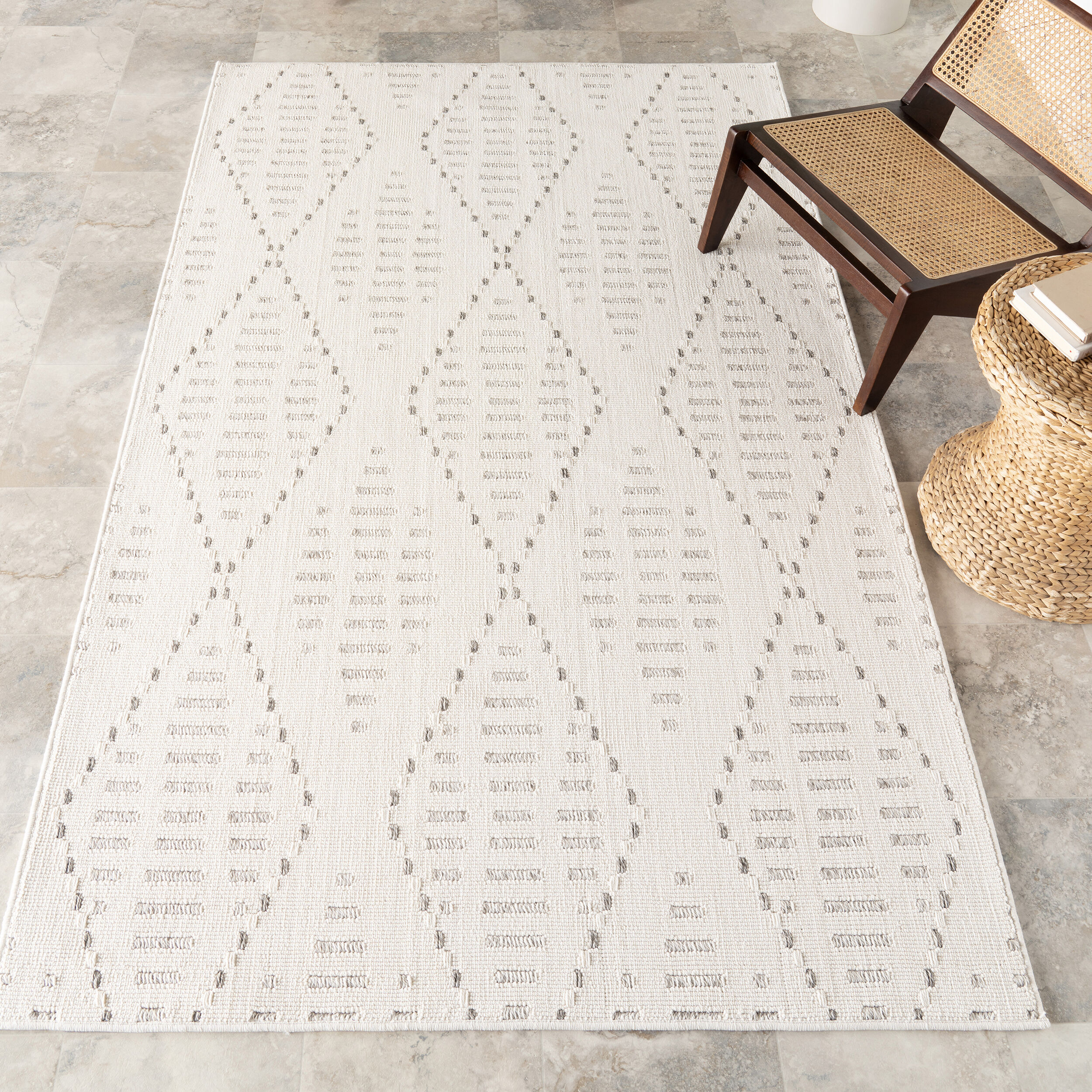 nuLOOM Hestia Trellis Indoor/Outdoor 6ft. 7in. x 9ft. Cream Area Rug in ...