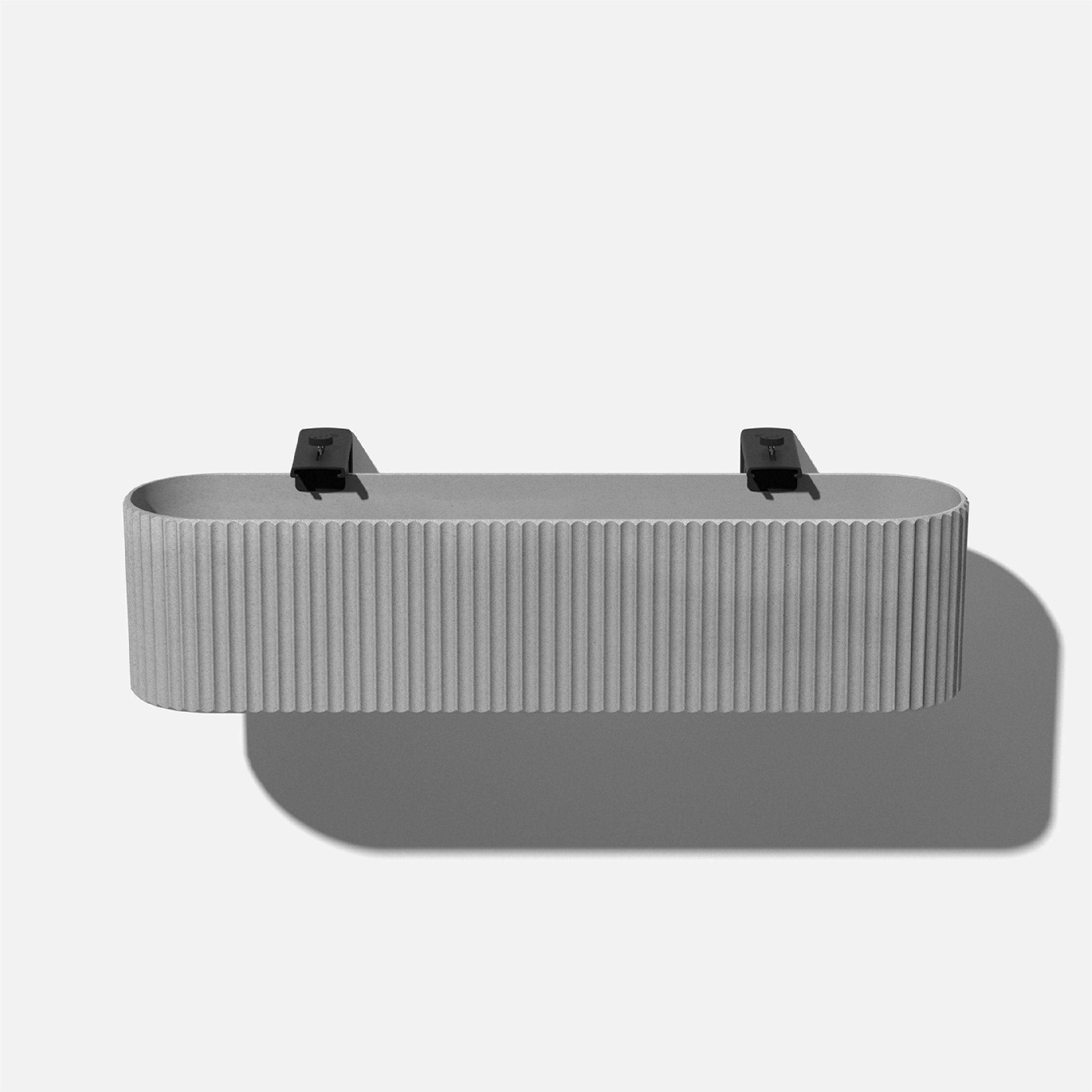 Veradek Rectangle 8.25-in W Large Gray Plastic Outdoor Railing Planter ...