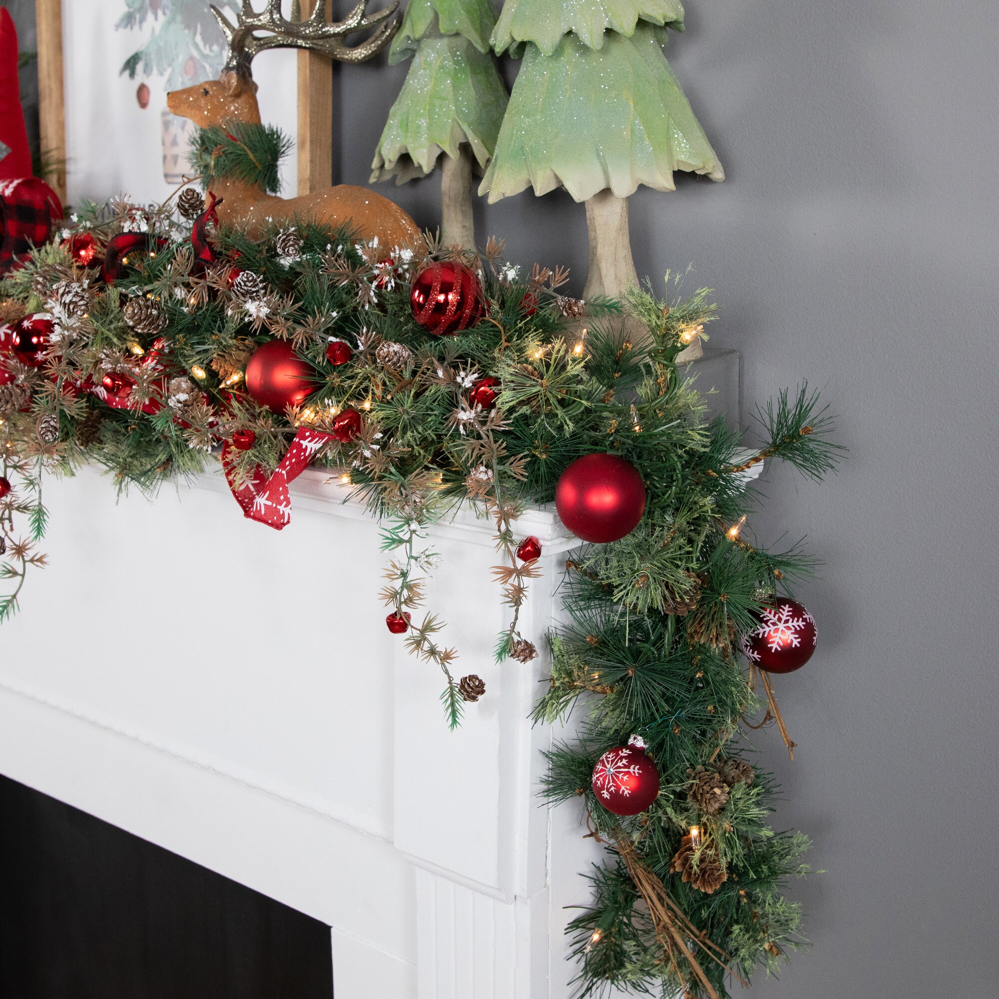 Northlight Indoor Pre-lit Electrical outlet 9-ft Pine Artificial Swag ...