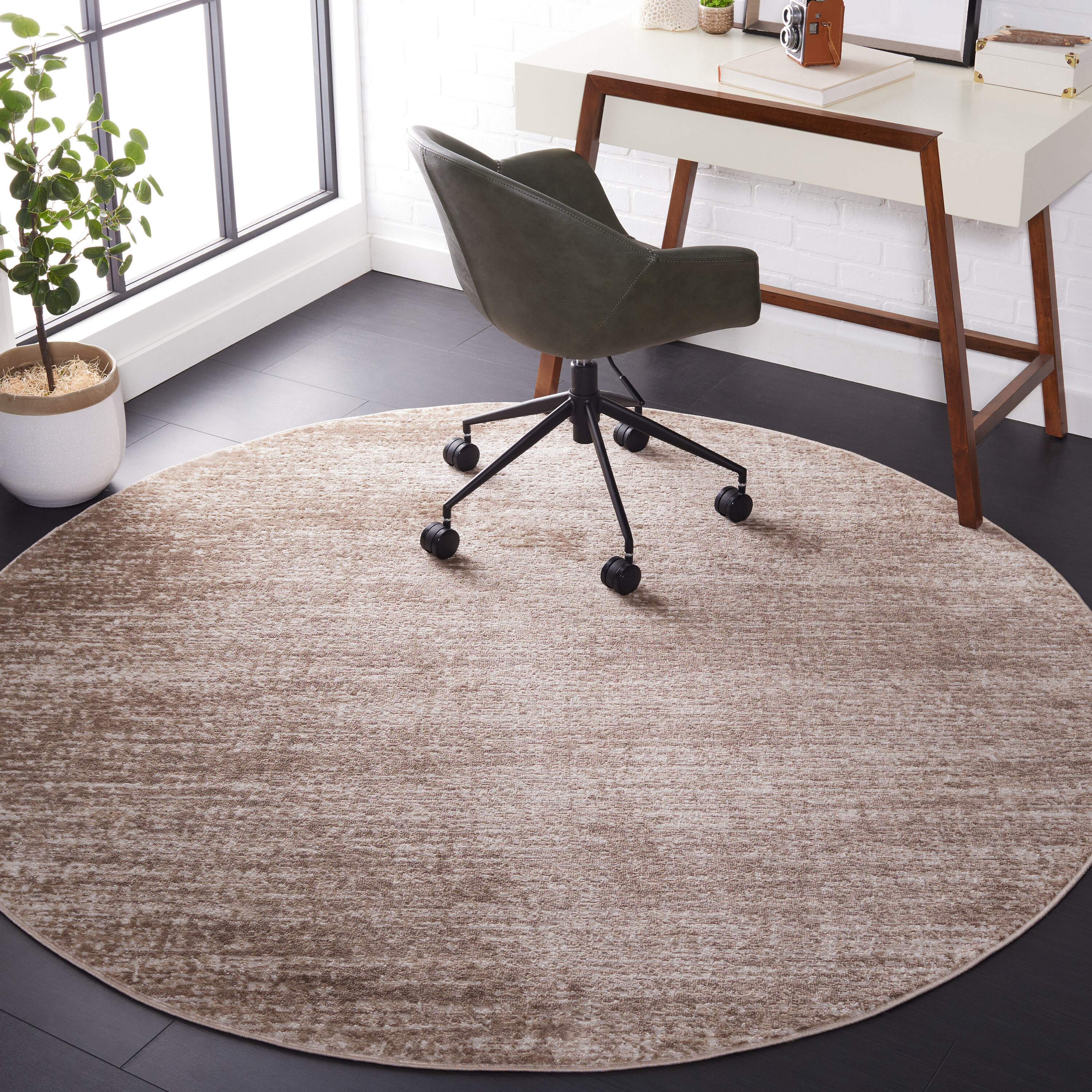 Safavieh Shivan 144B Beige/Light Beige 7 x 7 Round Area rug in the Rugs ...