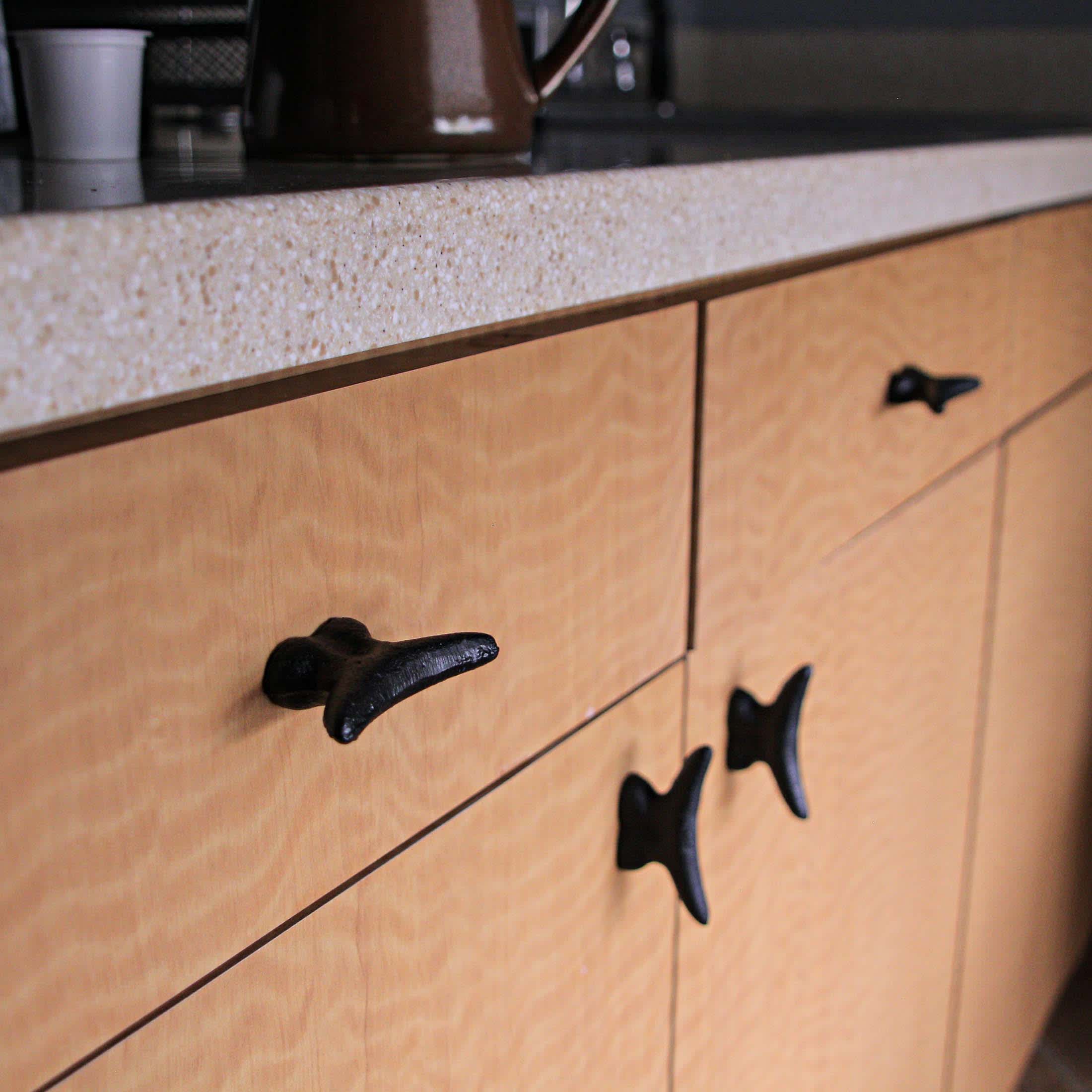 Zeckos 2.5 In Cast Iron Black Nautical Cleat Drawer Pulls Cabinet Knobs ...