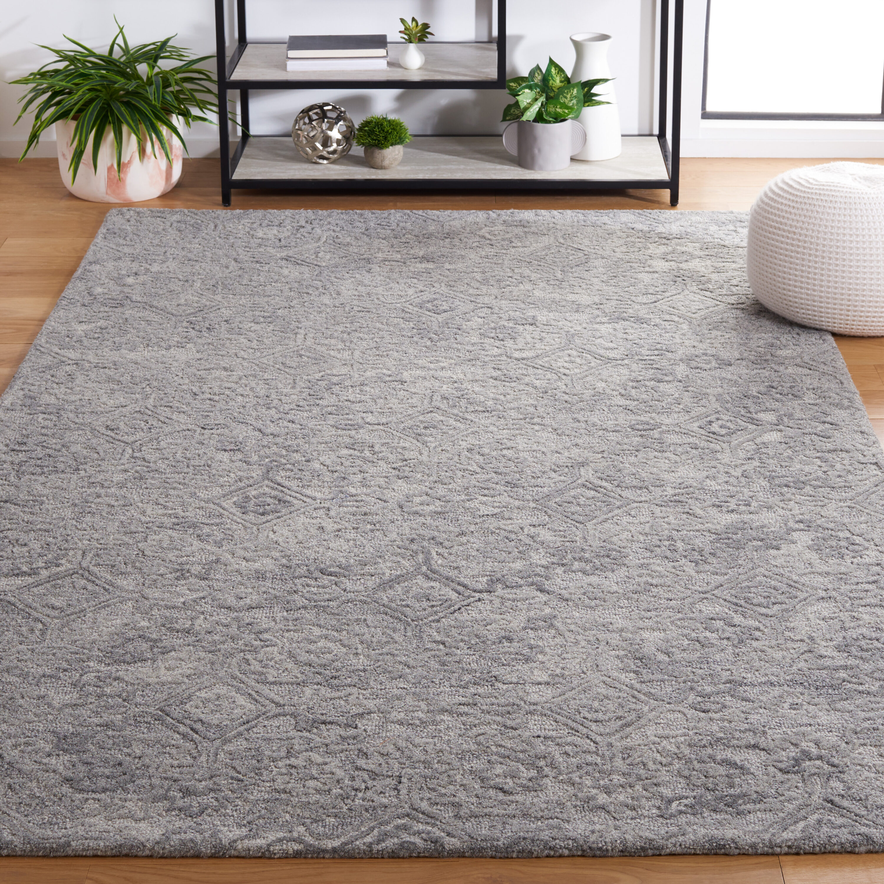 Safavieh Metro 883 Gray Traditional 4ft x 6ft Small Rectangle Rug in ...