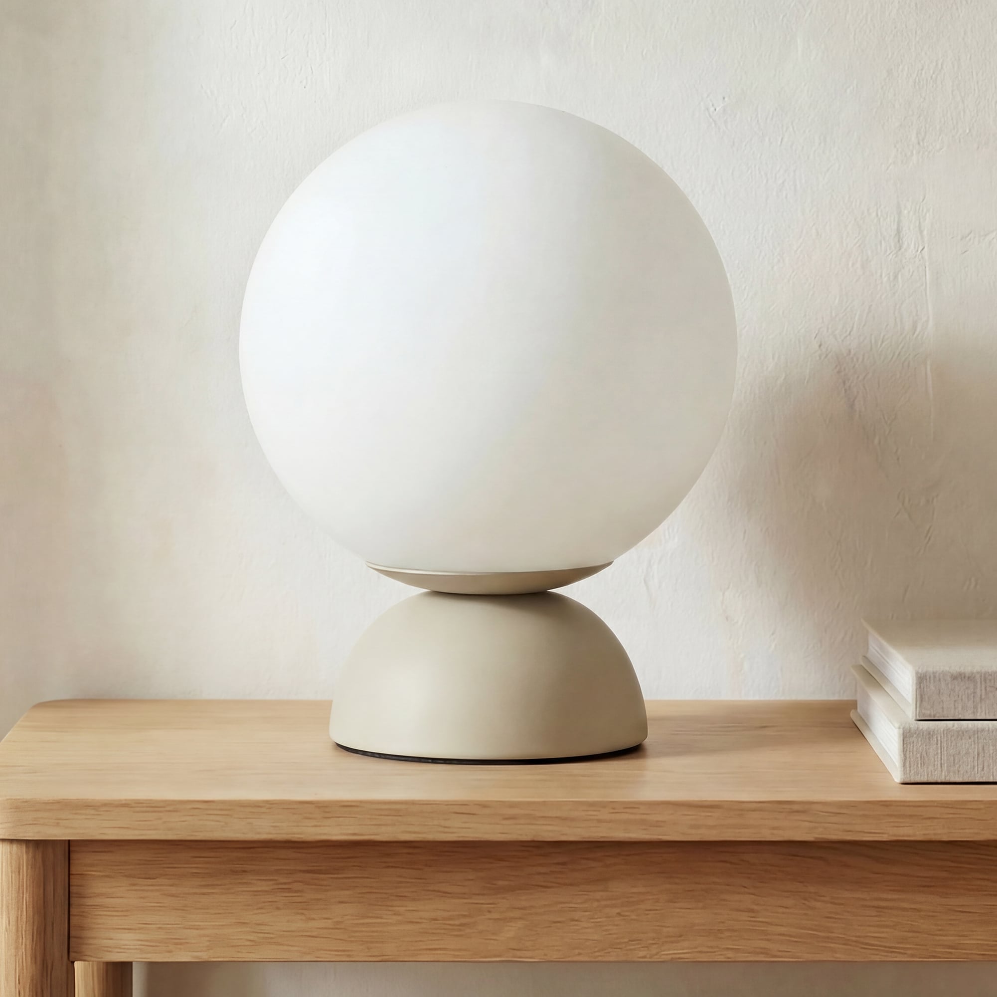 LUXEYARD Table Lamp with Round Opal Glass Globe and Resin Base Soft ...