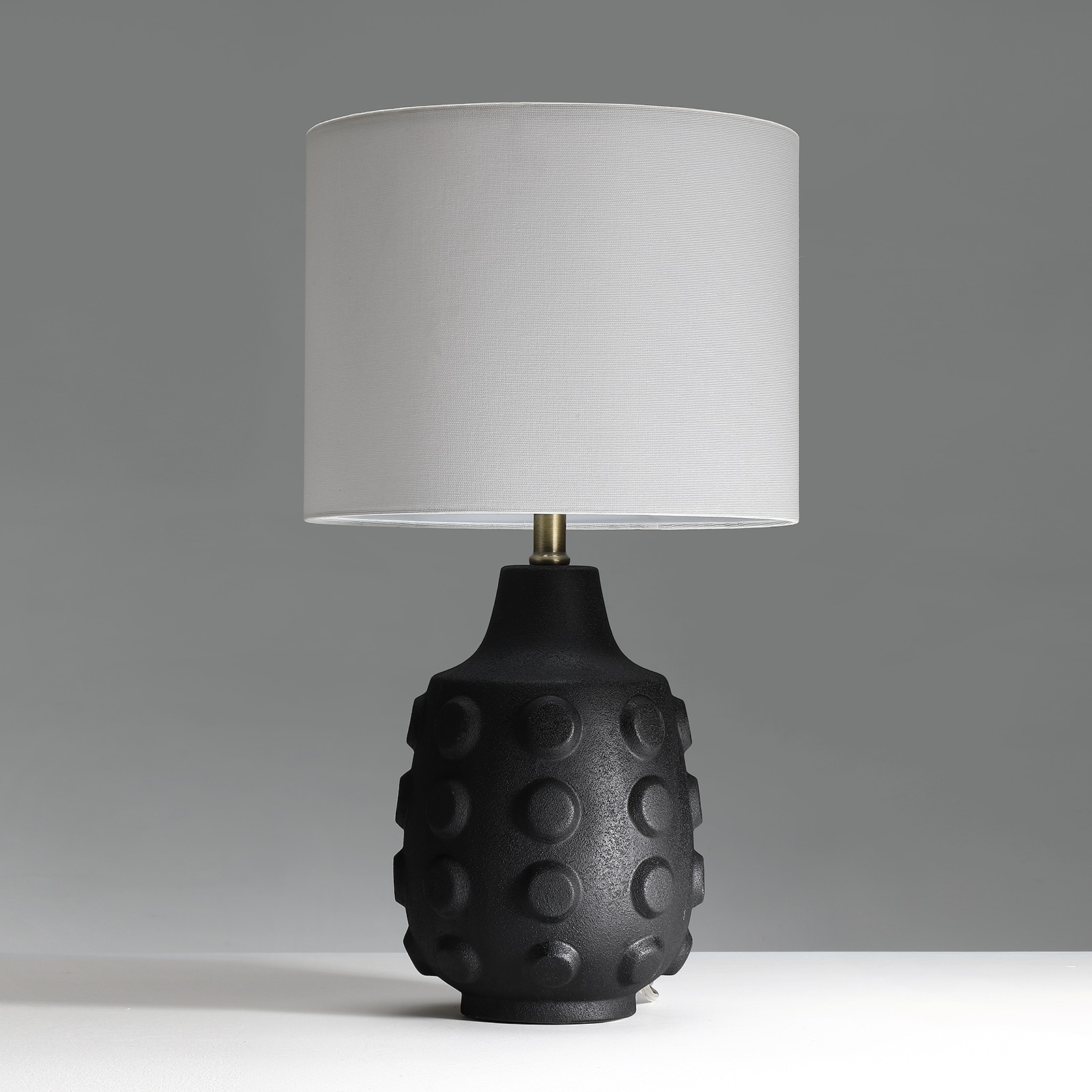 True Fine 23.5-in Black 3-way Table Lamp with Fabric Shade in the Table ...