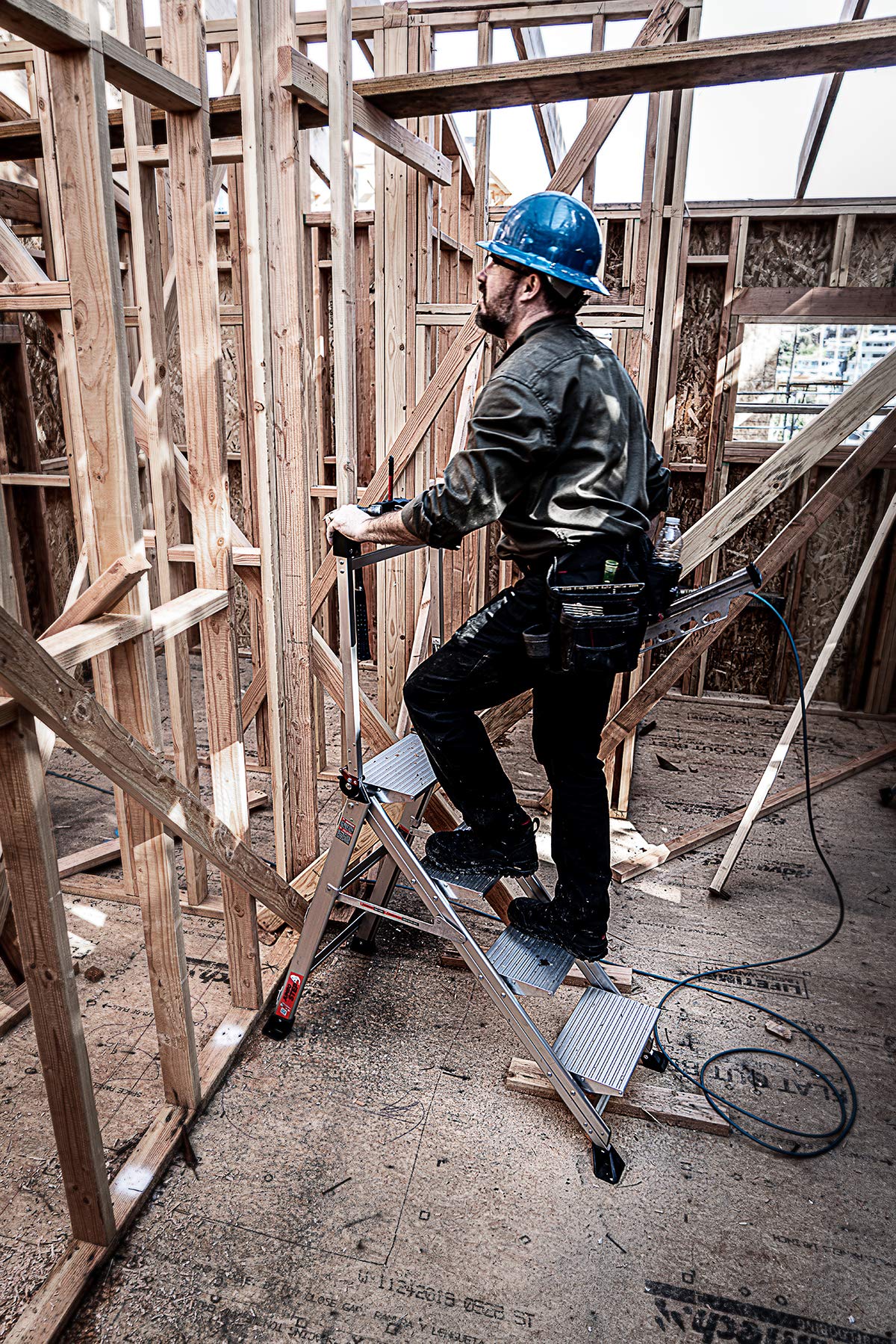 Little Giant 4-Step Jumbo Aluminum Step Stool - 375 lbs Capacity, Type ...