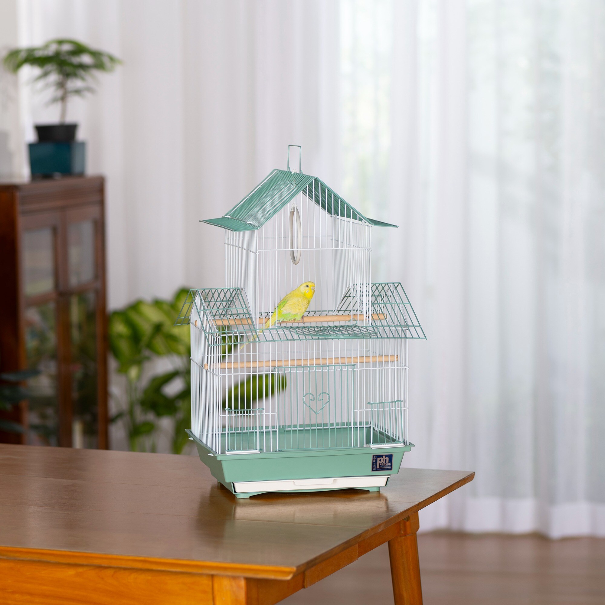 Prevue 4 -Count White powder-coated mesh /Green Base Nesting material ...